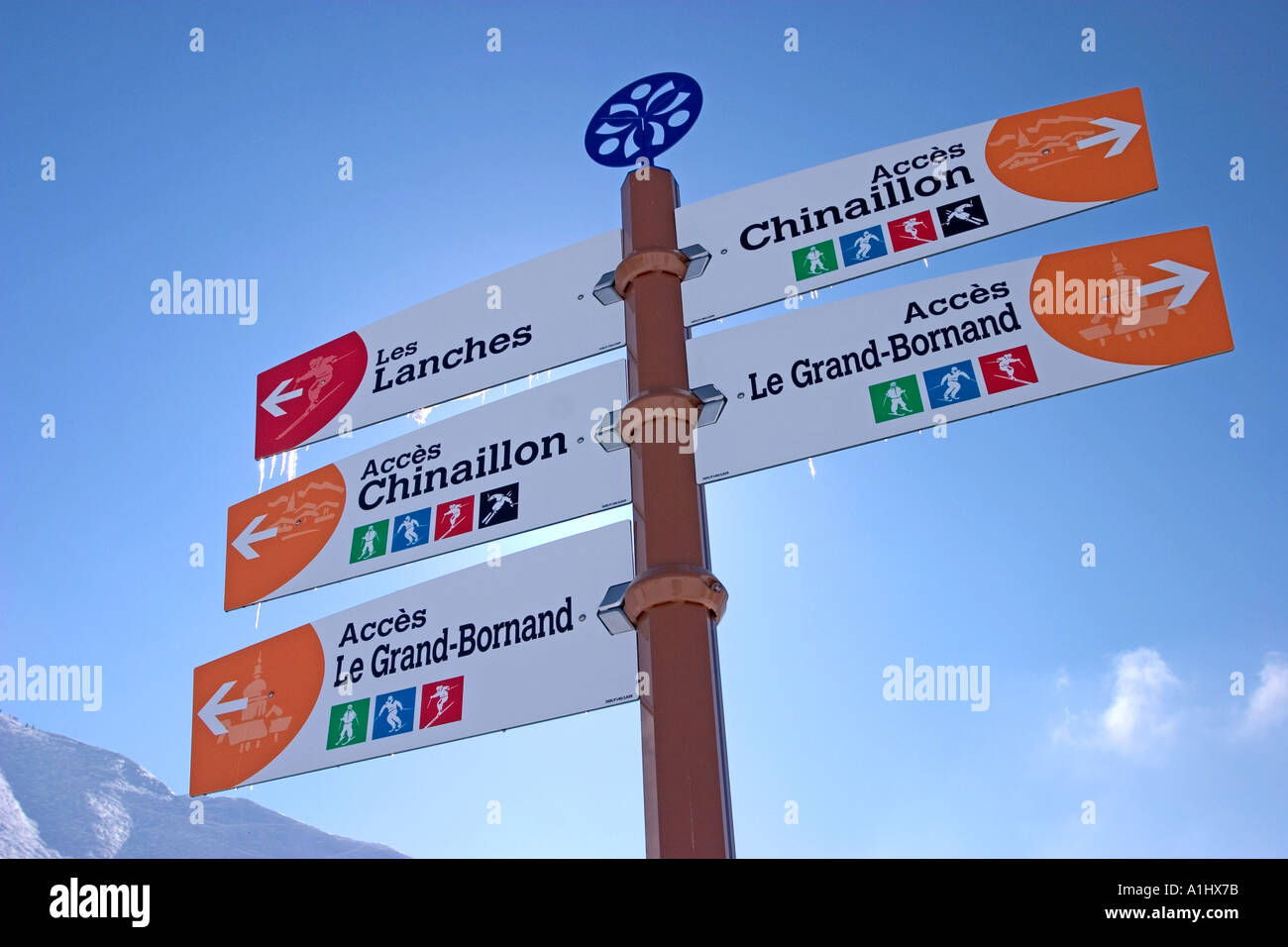 Ski Piste Sign French Alps Stock Photos & Ski Piste Sign French Alps ...