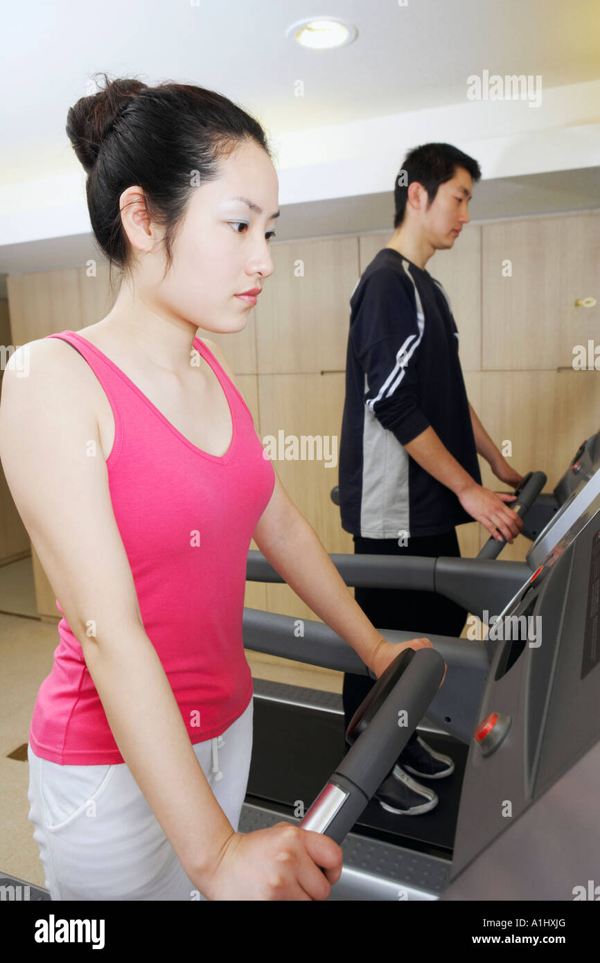 Asian women gym pants hi-res stock photography and images - Alamy