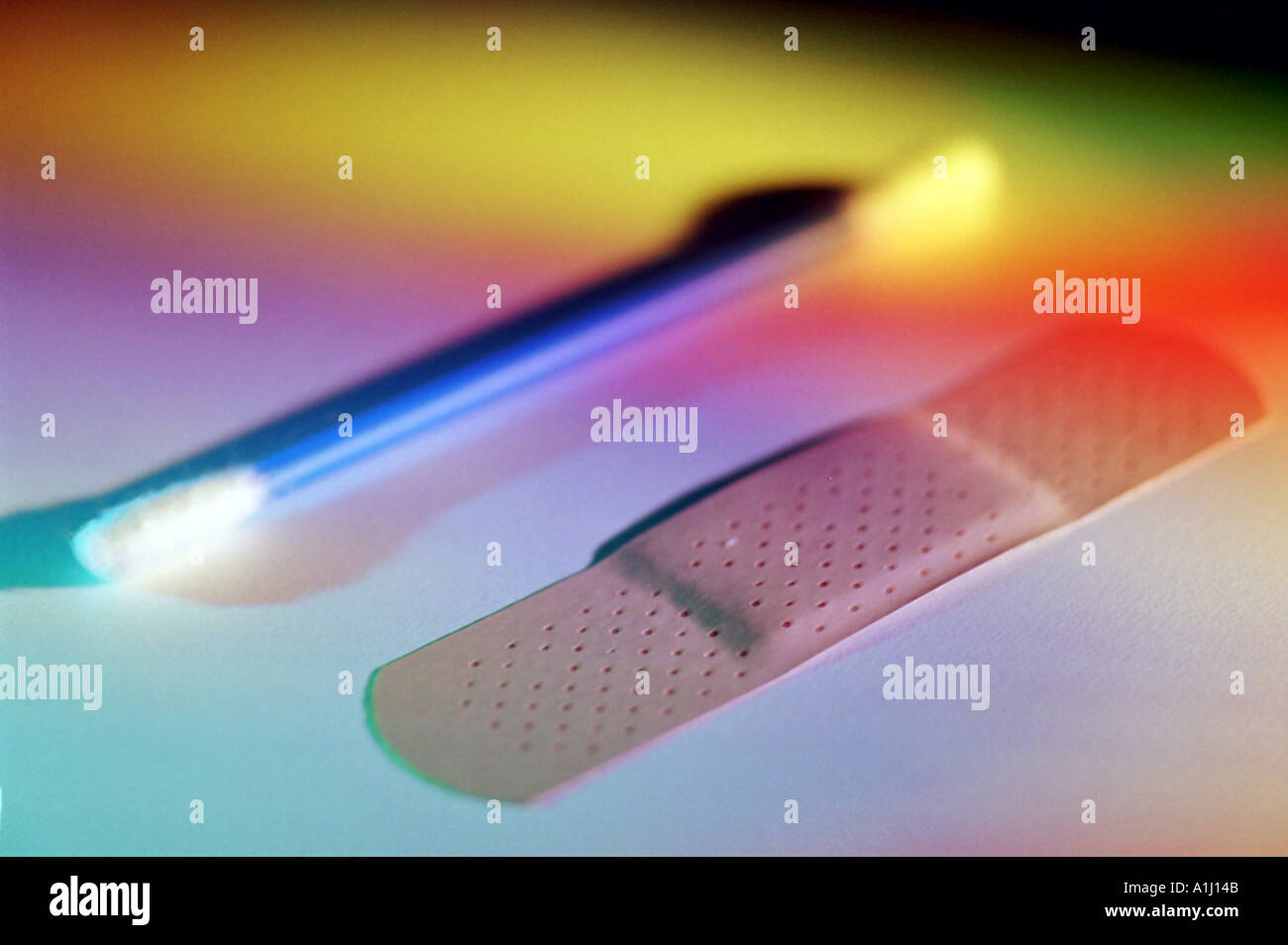 Cotton swab with plastic hi-res stock photography and images - Alamy