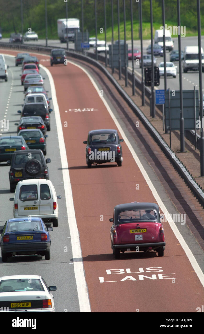 THE M4 BUS LANE Stock Photo - Alamy