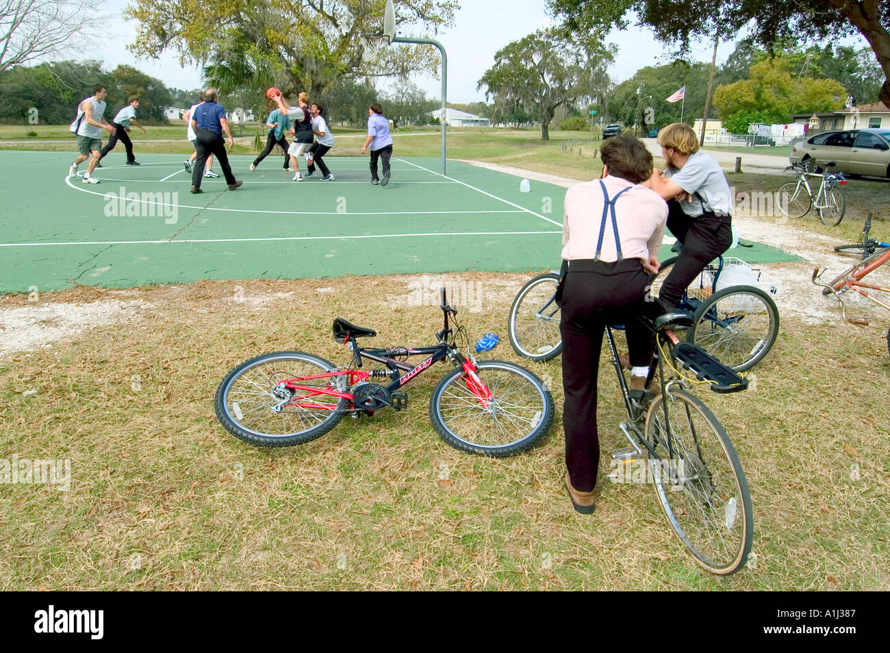 Amish activities at their winter quarters at Pinecraft Village Sarasota ...
