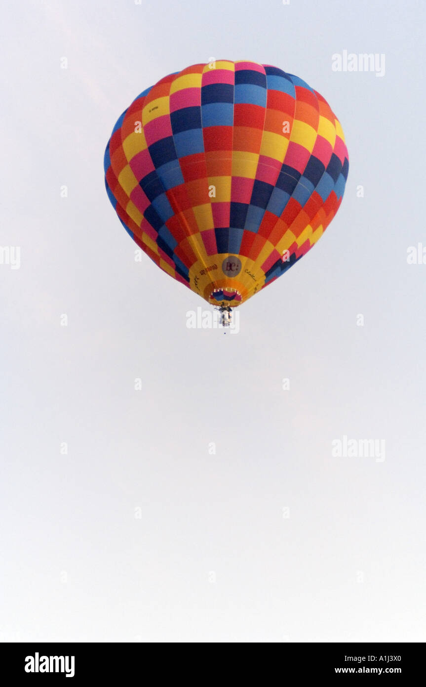 000 feet balloons hi-res stock photography and images - Alamy