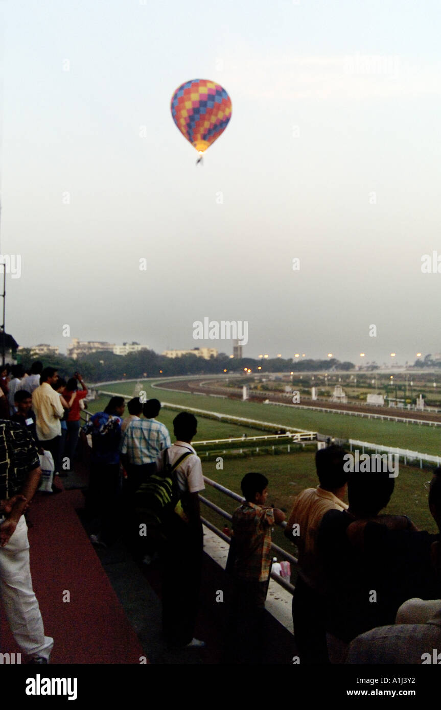 HMA75957 Hot Air Balloon world record 70000 feet at Mahalaxmi race ...