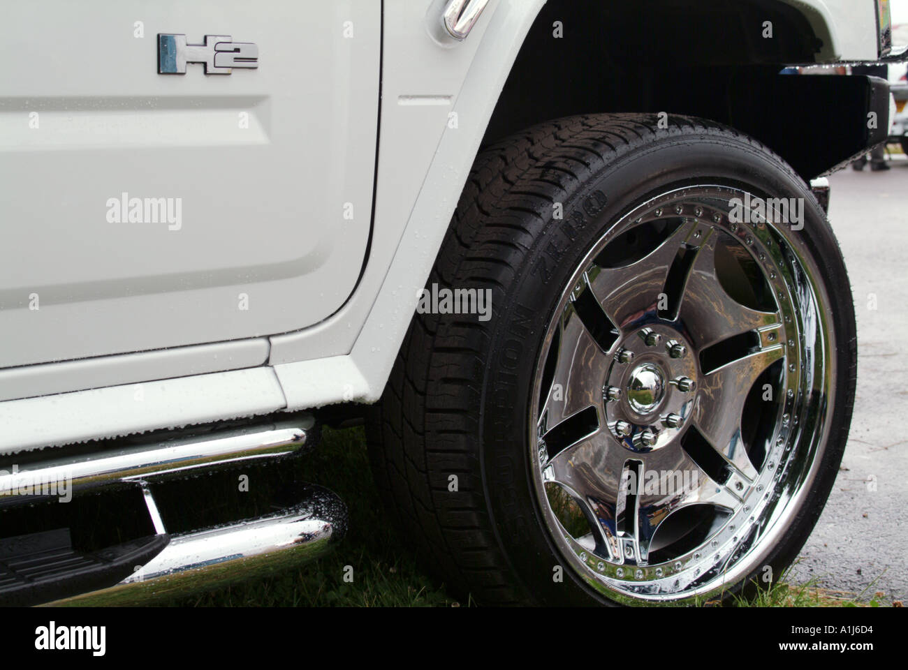 hummer fitted oversize wheels and tyres suv american car v8 engine ...