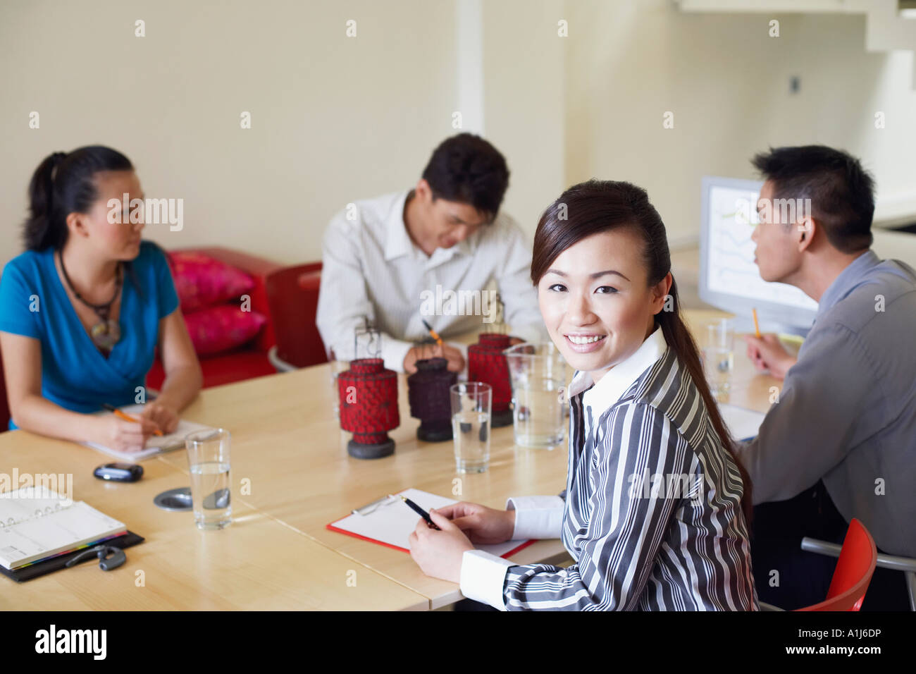 Seated table hi-res stock photography and images - Alamy