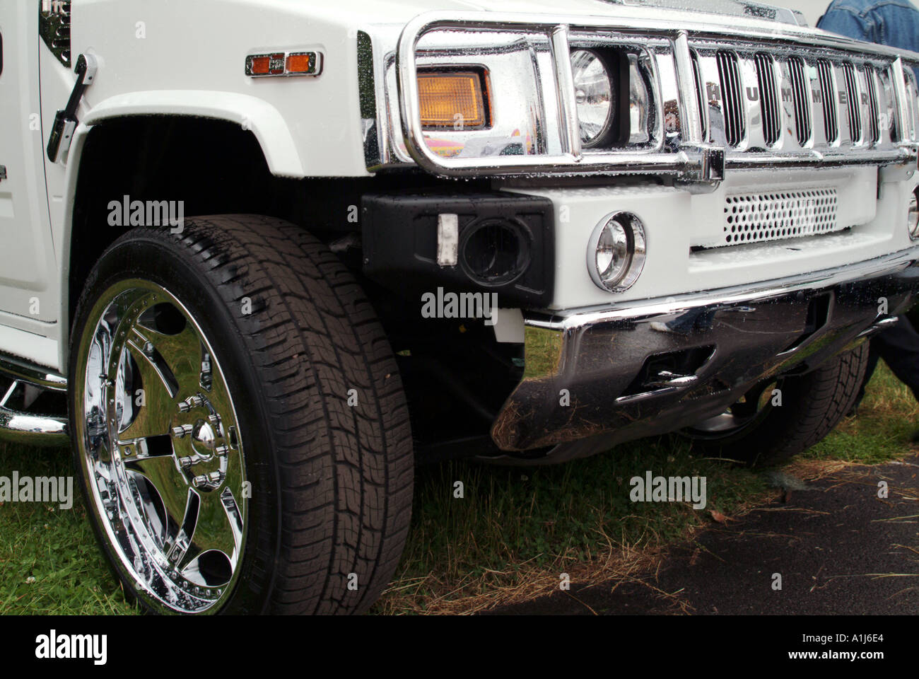 hummer fitted oversize wheels and tyres suv american car v8 engine ...