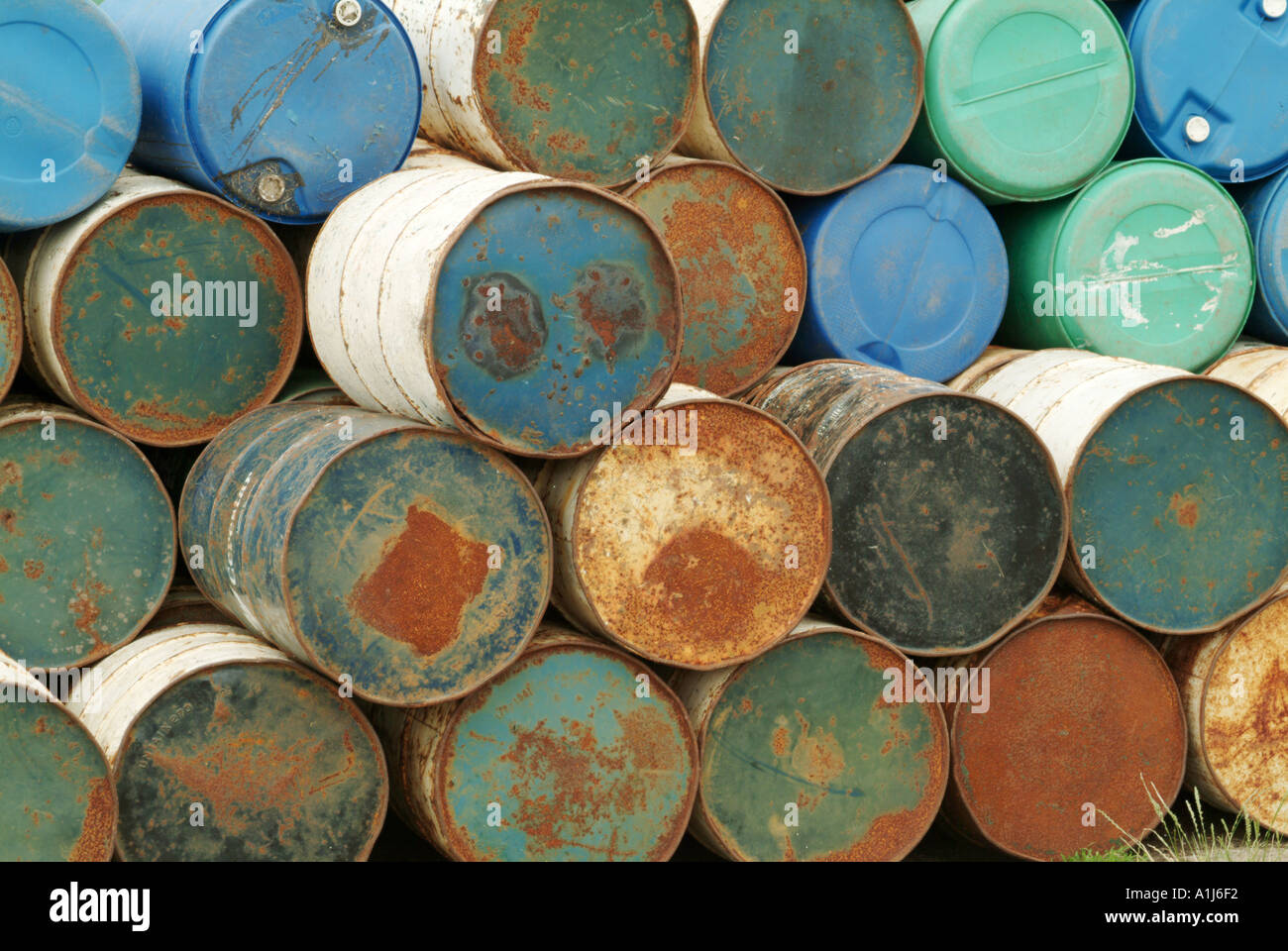 Oil barrels stacked hi-res stock photography and images - Alamy