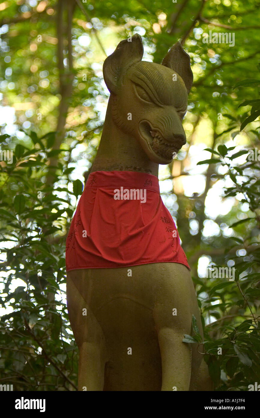 Fox Spirit Statue in Fushimi Inari Taisha Kyoto Japan Stock Photo - Alamy