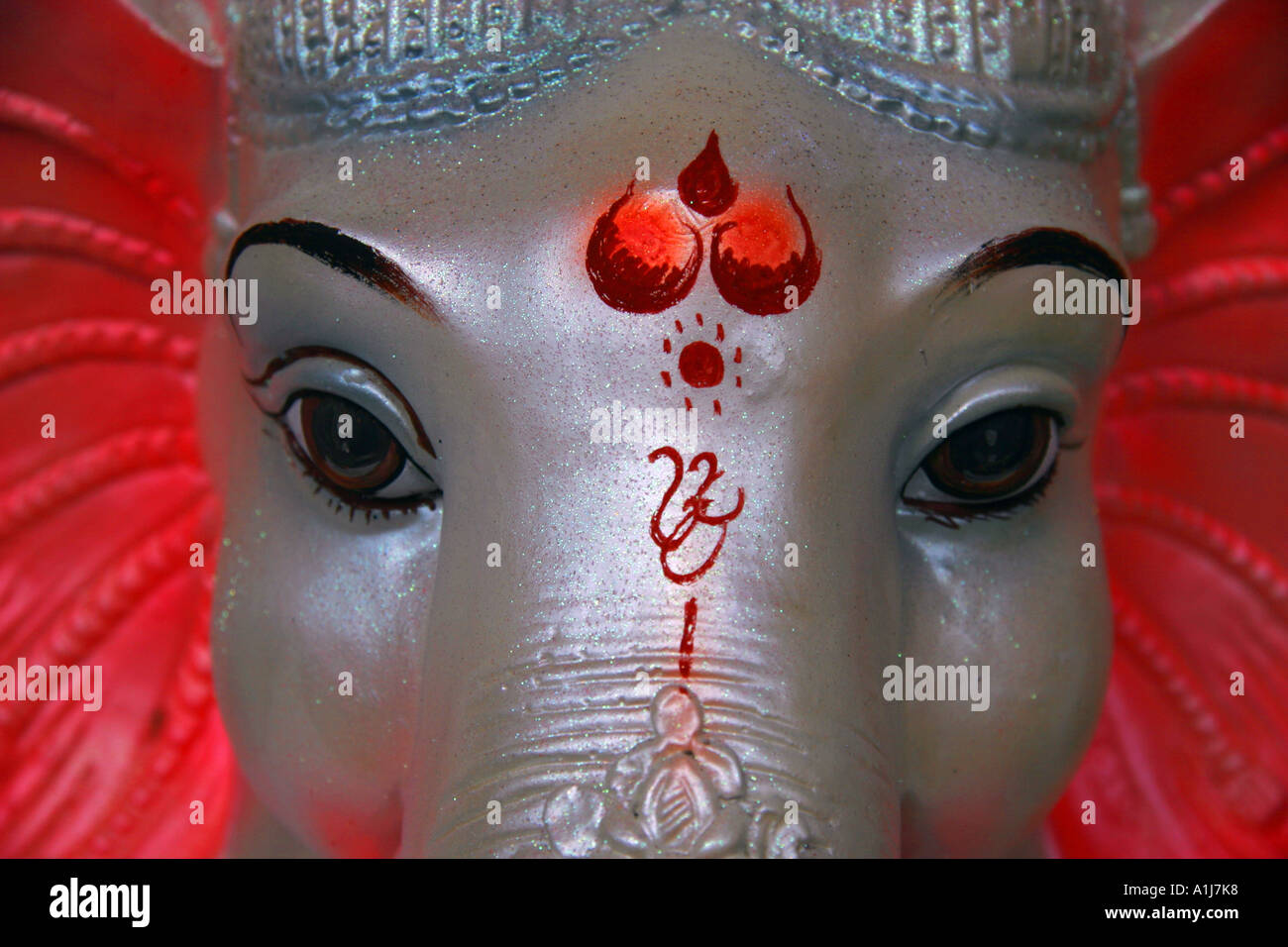 Lord Ganesh Ganpati The Elephant head Indian God lucky auspicious third ...