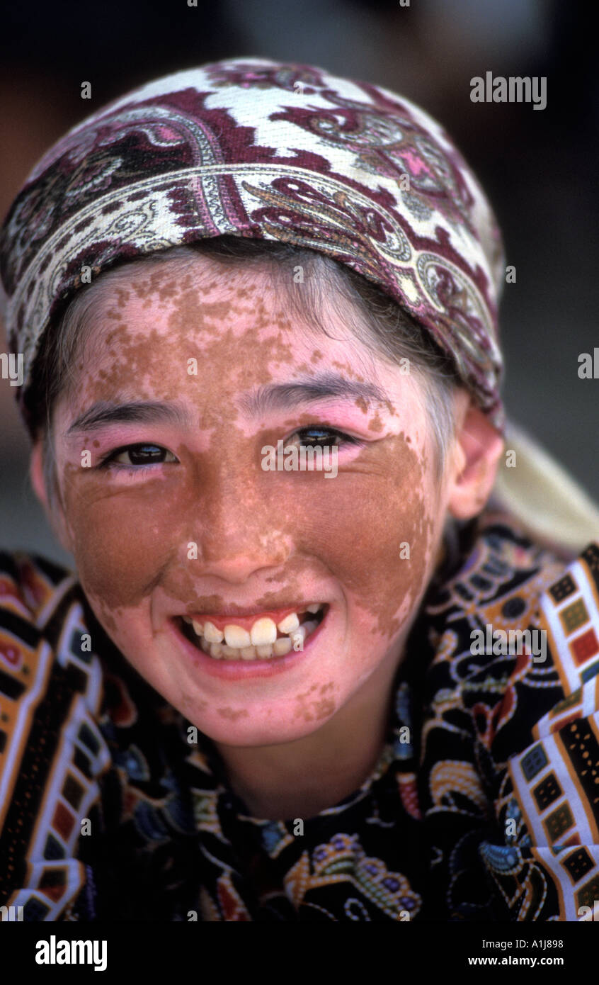 Uzbek children samarkand central asia hi-res stock photography and ...