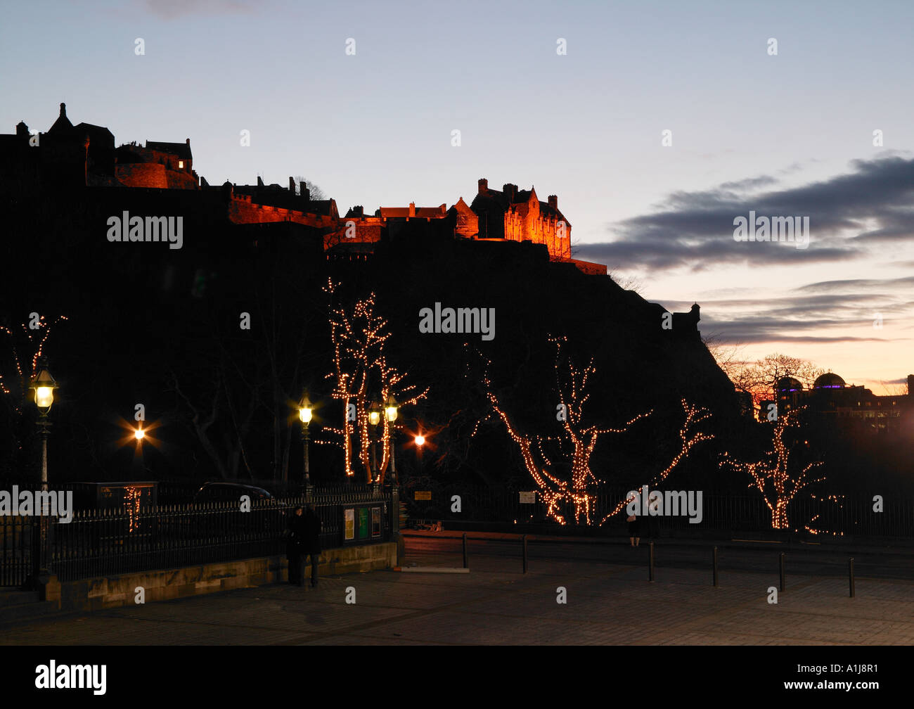 Moody edinburgh and castle hi-res stock photography and images - Alamy