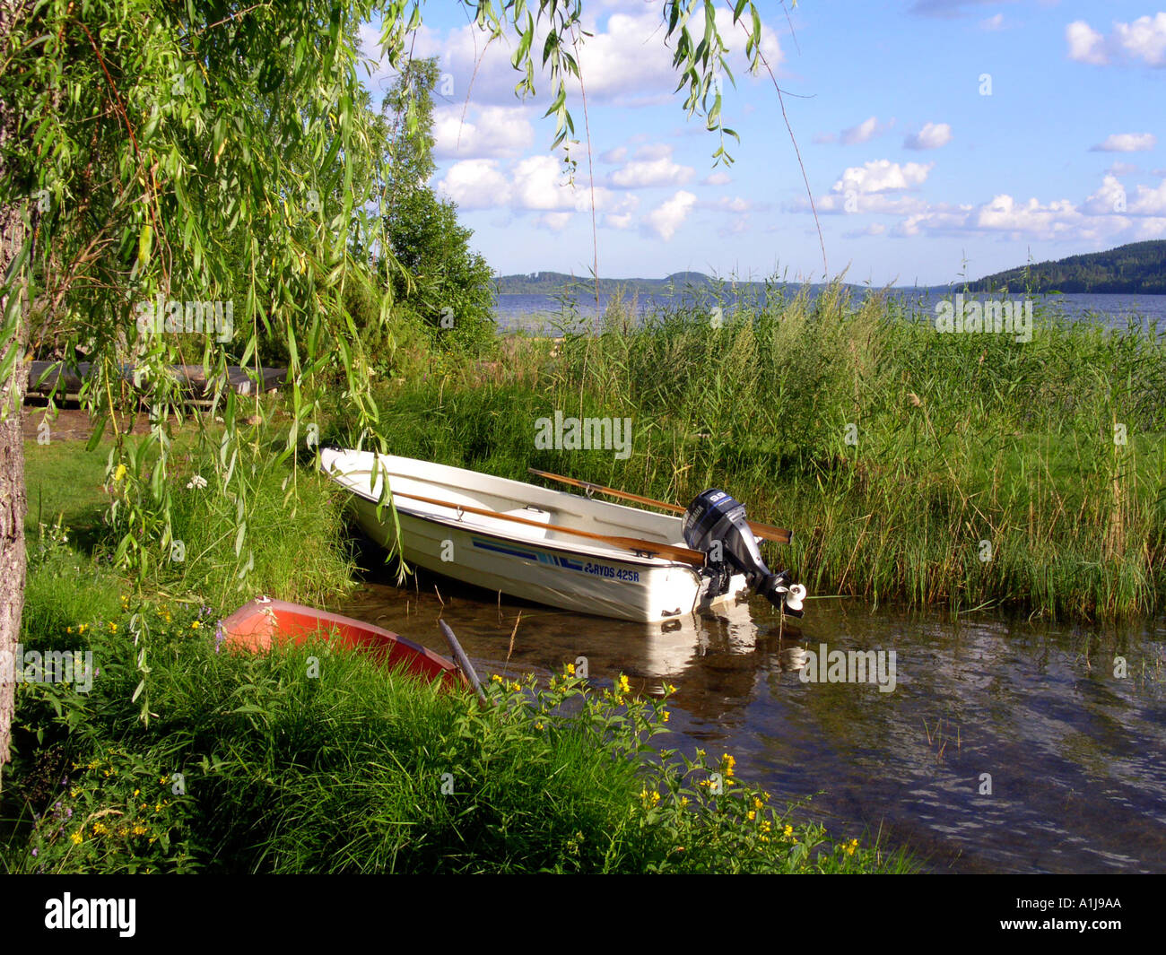 Pulled by motor boat hi-res stock photography and images - Alamy