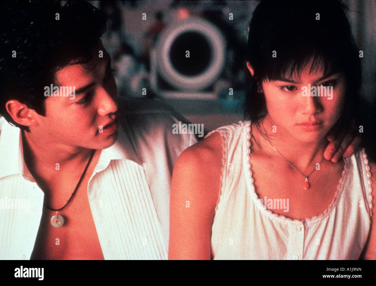 Sari Chang Diciassette