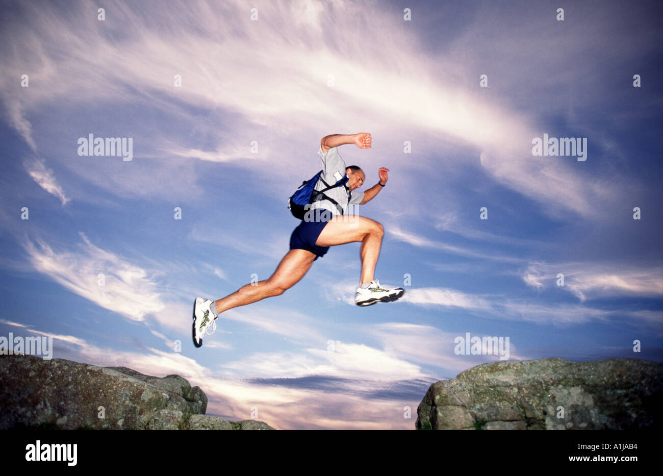 Dramatic backdrop hi-res stock photography and images - Alamy