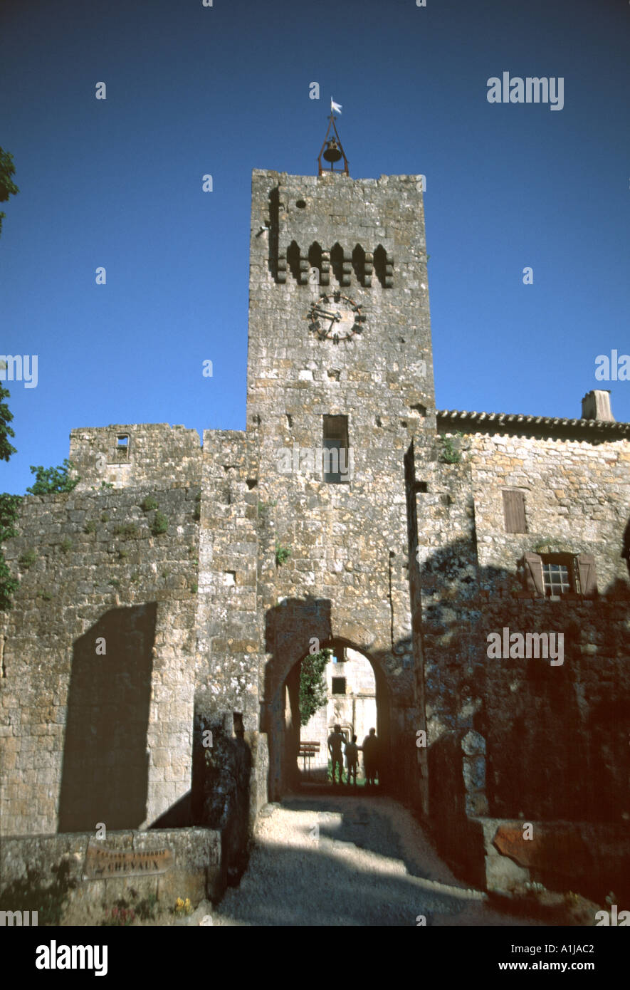 Larressingle gers france hi-res stock photography and images - Alamy