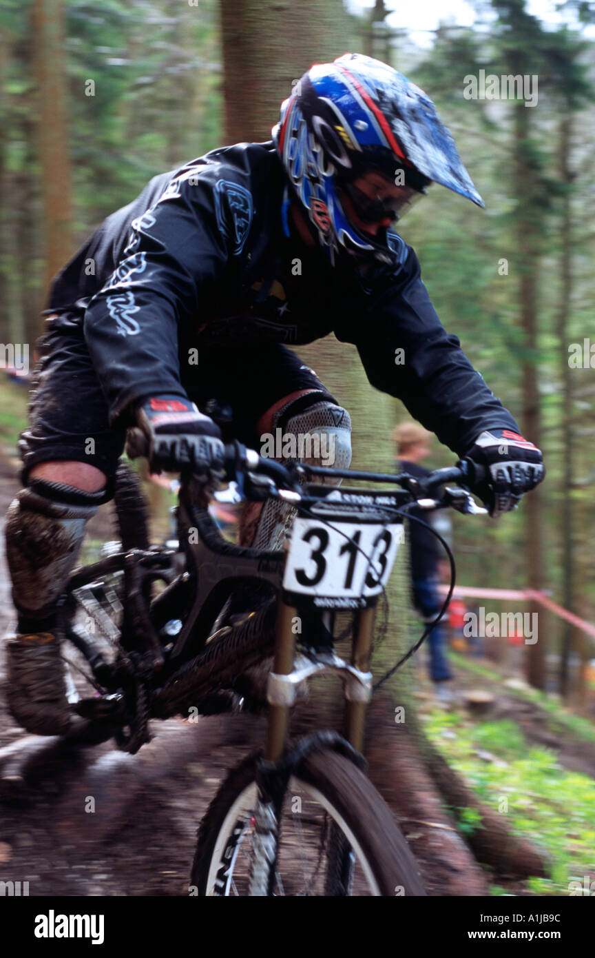 Downhill racer hi-res stock photography and images - Alamy