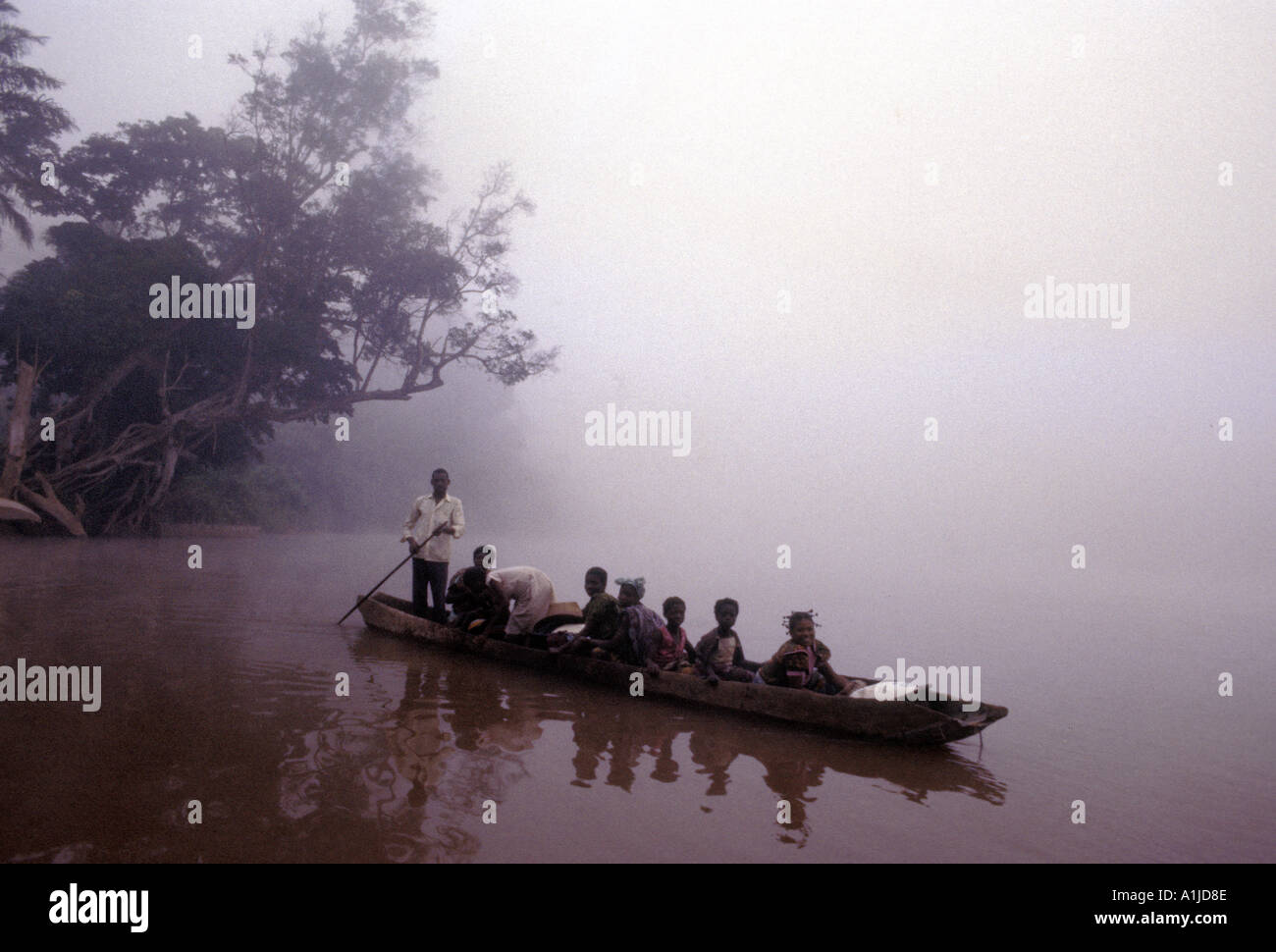 Pirogue dugout congo zaire river hi-res stock photography and images ...