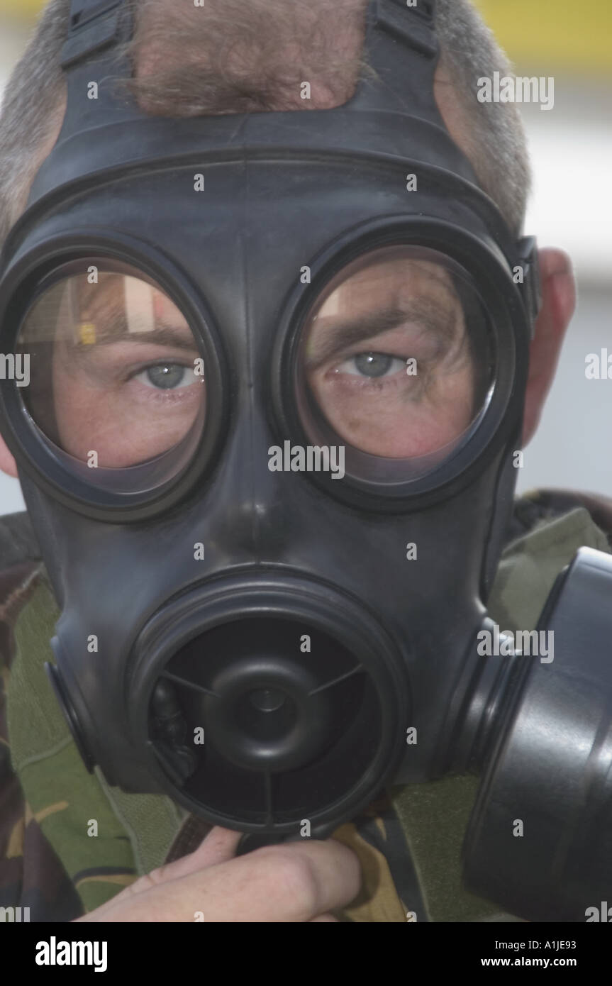 3380 Chemical Biological Nuclear Reaction Police officer training ...