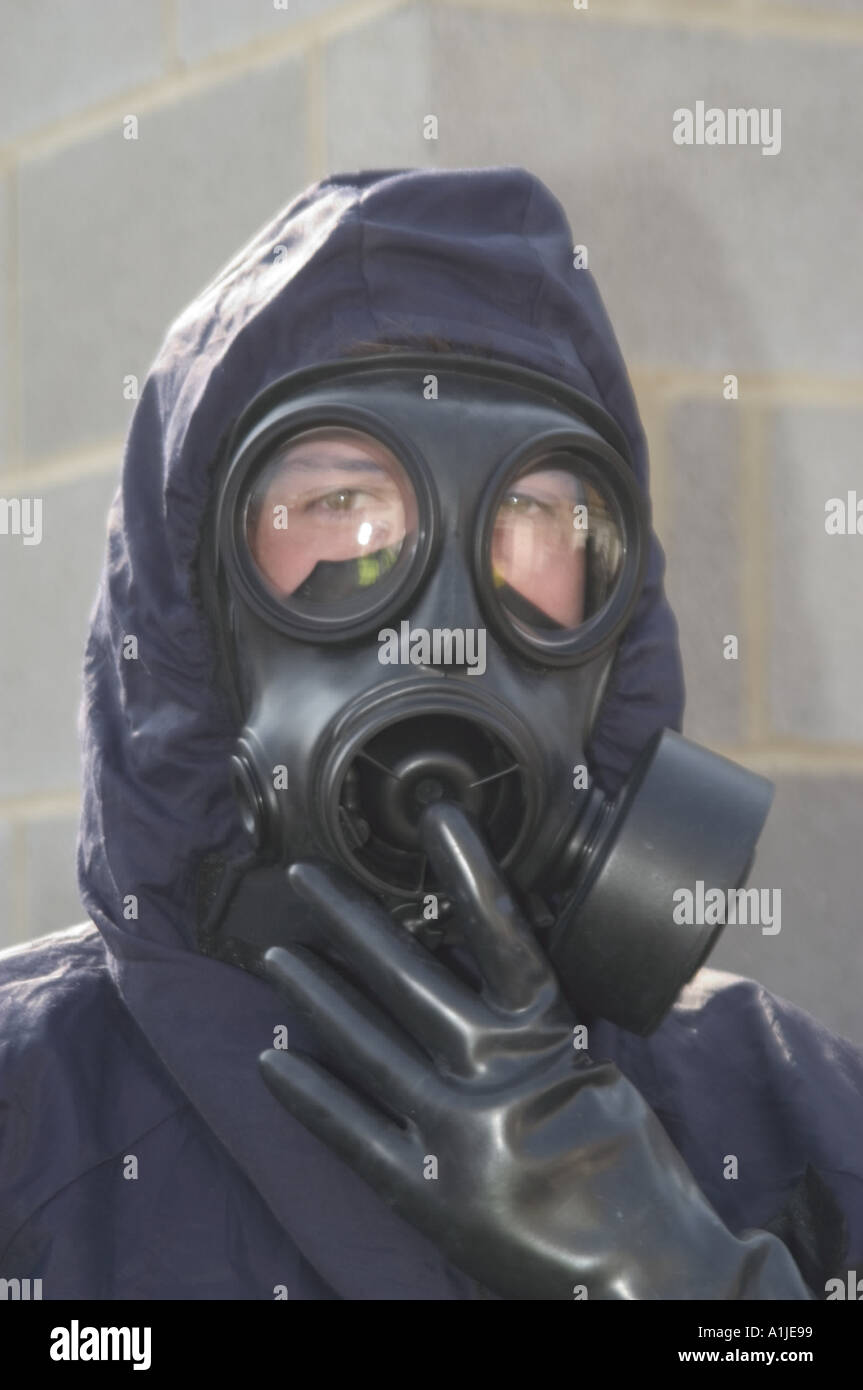 3380 Chemical Biological Nuclear Reaction Police officer training ...