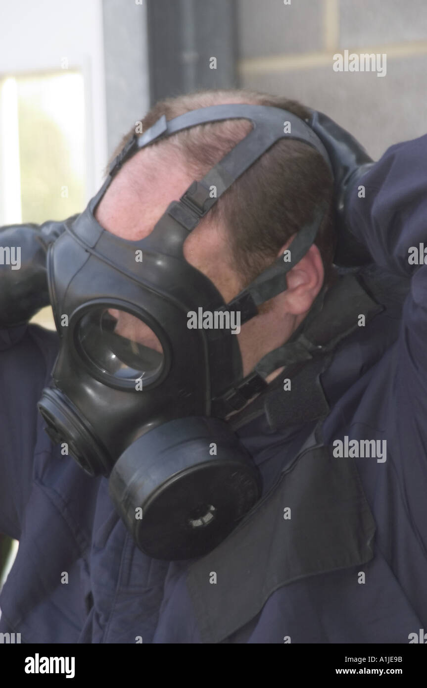 3380 Chemical Biological Nuclear Reaction Police officer training ...