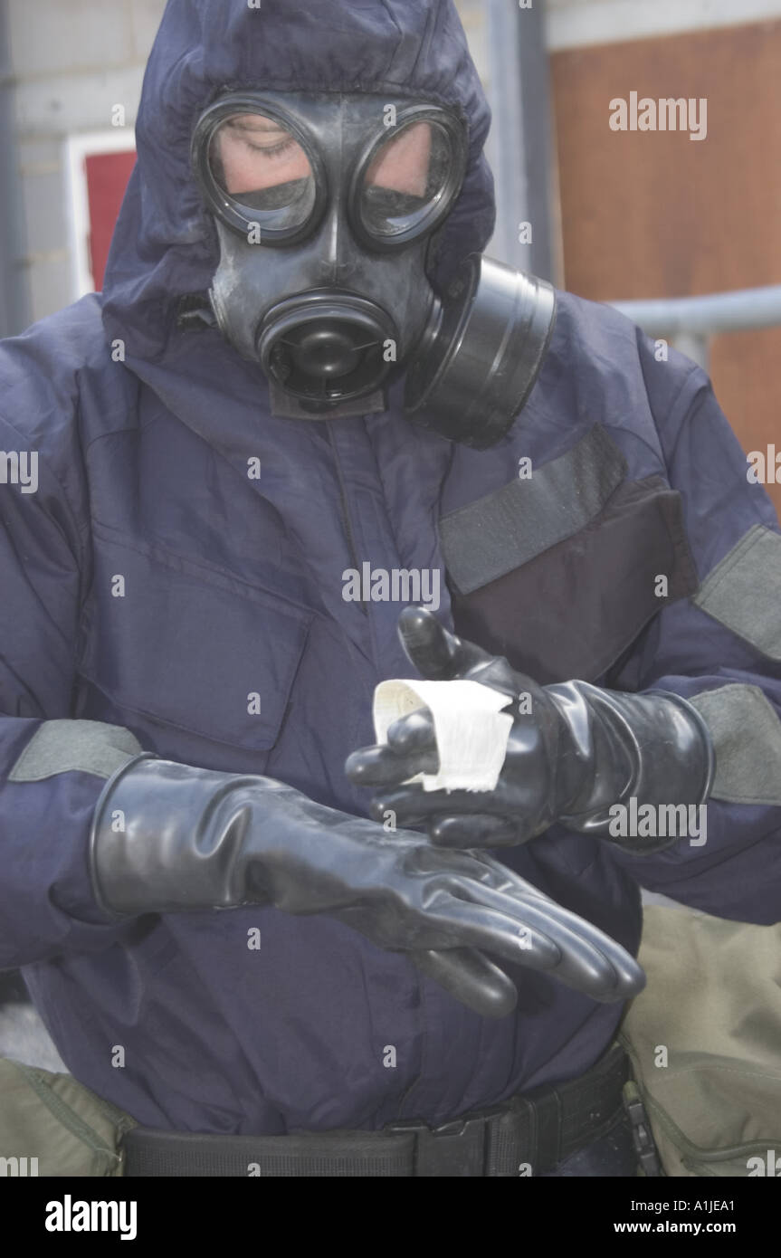 3380 Chemical Biological Nuclear Reaction Police officer training ...