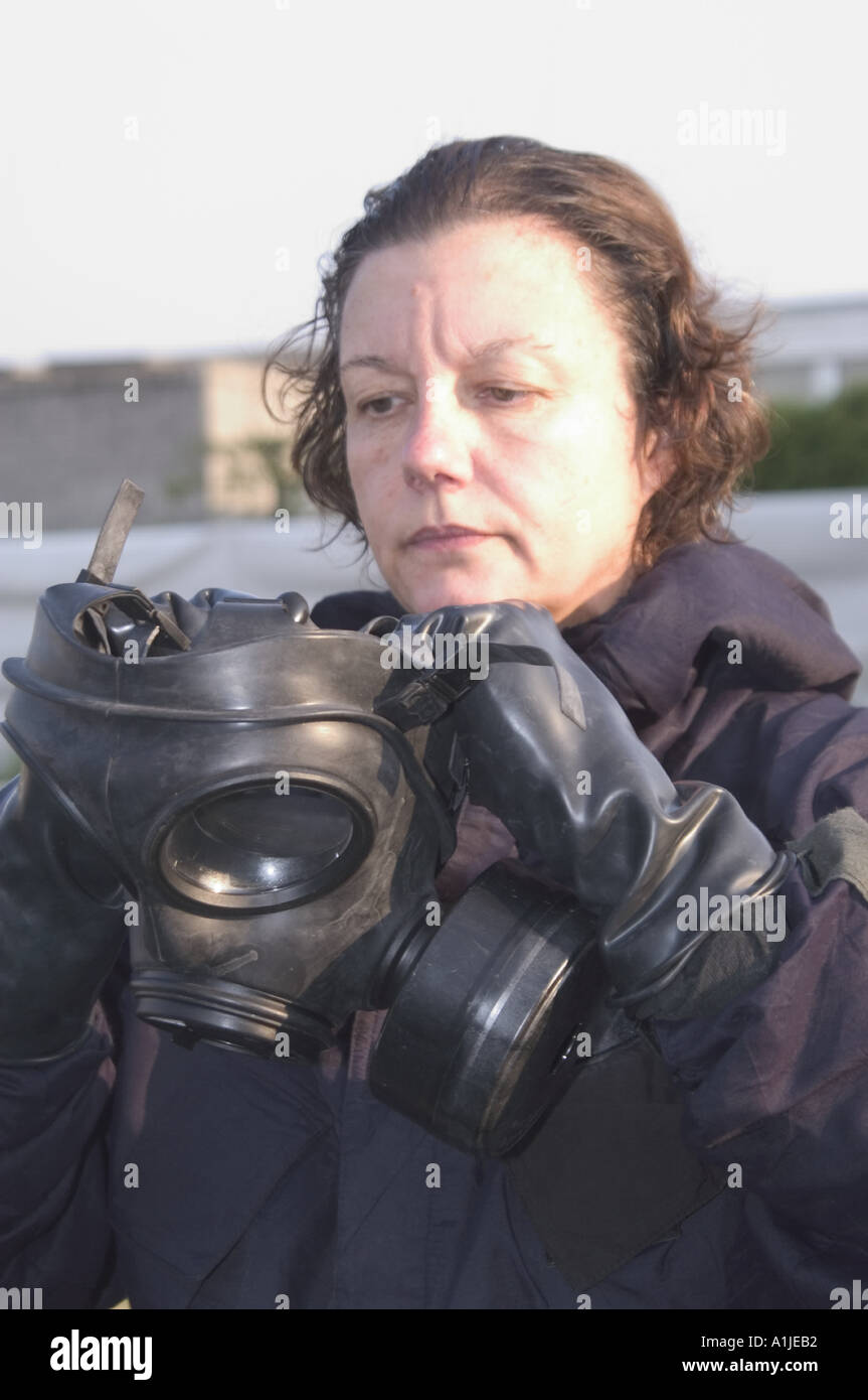 3380 Chemical Biological Nuclear Reaction Police officer training ...