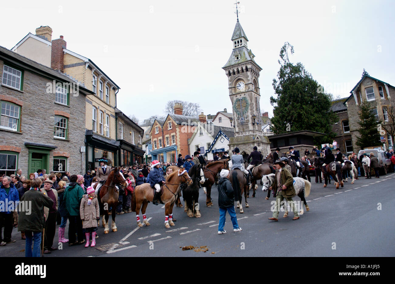 Golden Valley Hunt assemble at the Town Clock Square in Hay on Wye ...