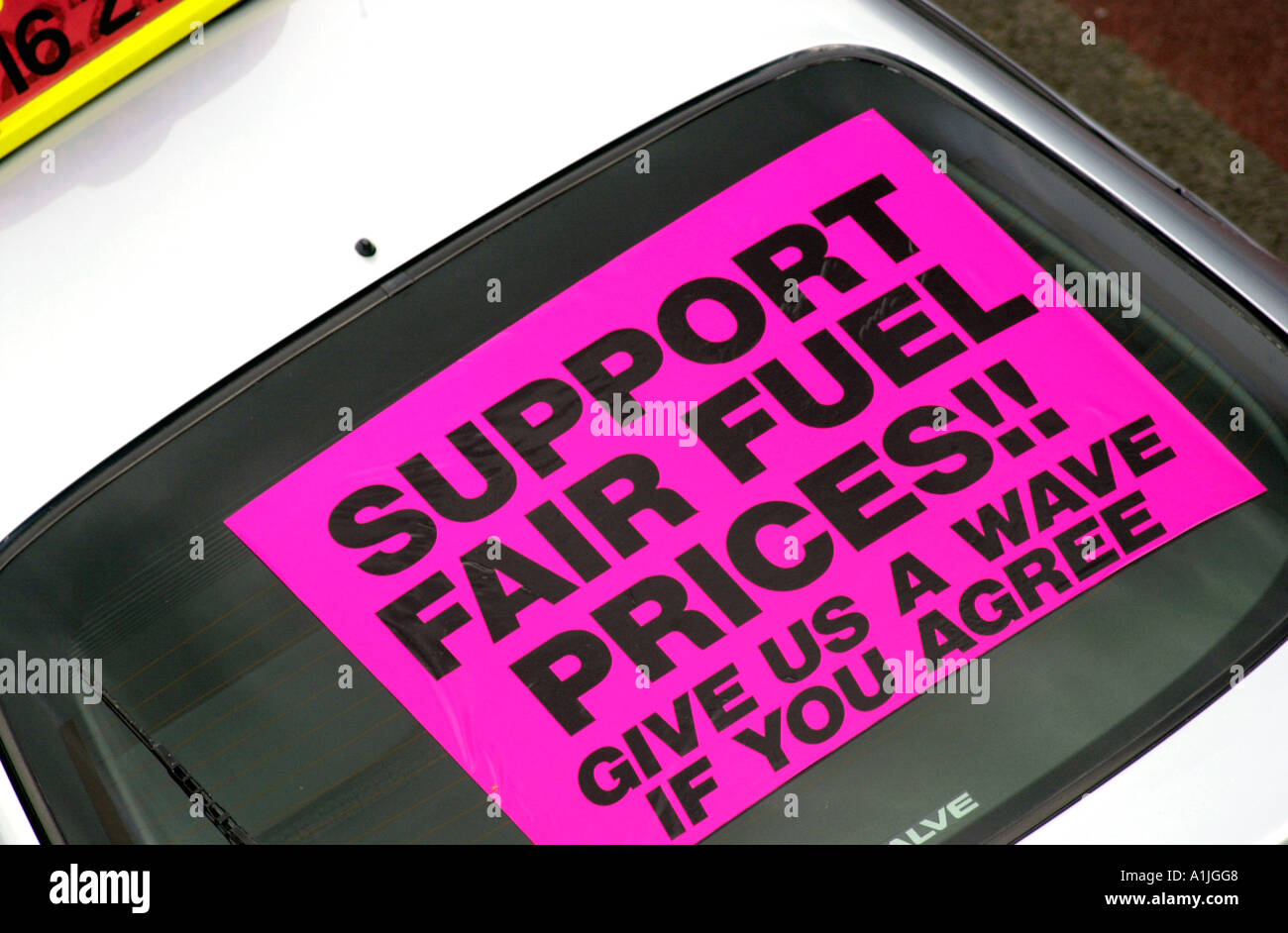 Fuel protest 2000 hi-res stock photography and images - Alamy
