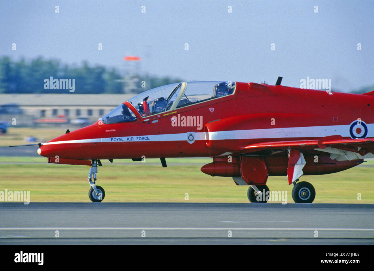 Hawk aircraft hi-res stock photography and images - Alamy