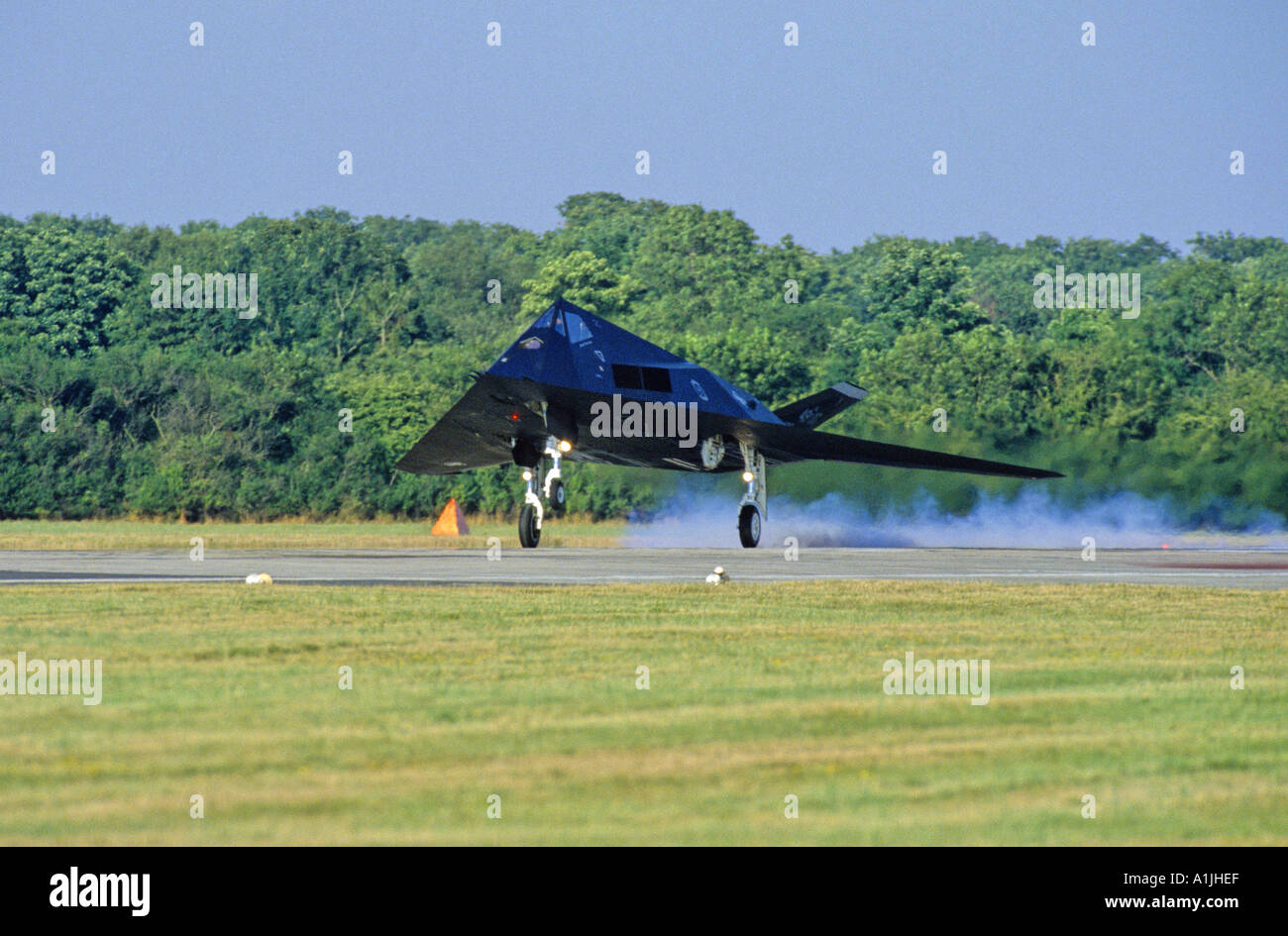 US Air Force Lockheed F 117A Nighthawk Stealth Fighter attack aircraft ...