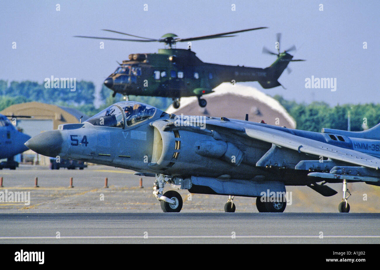Harrier engine hi-res stock photography and images - Alamy