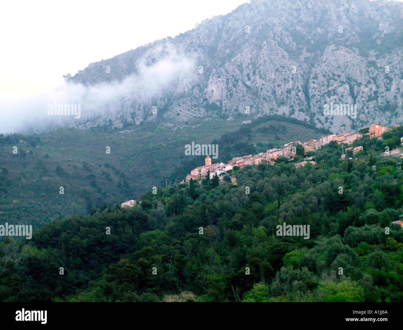 Castellar france hi-res stock photography and images - Alamy