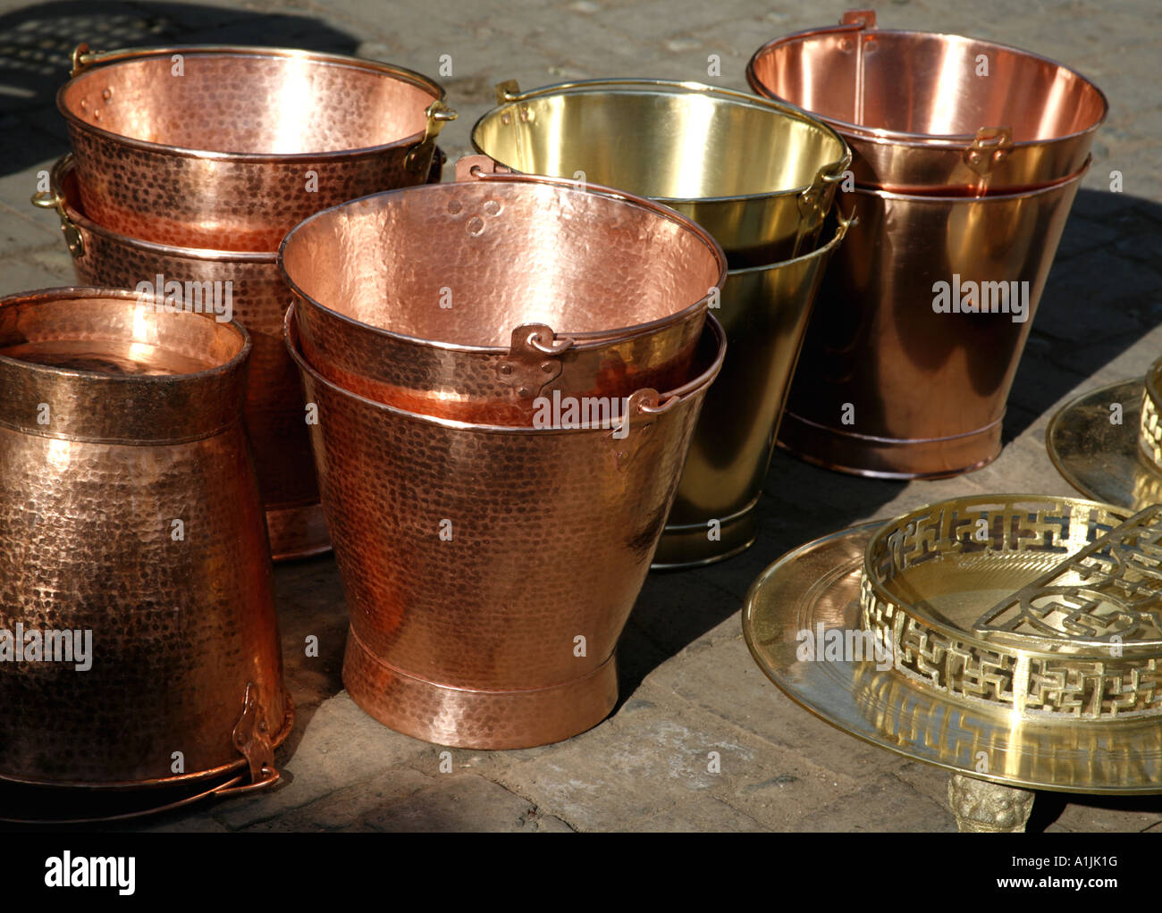 Copper buckets hi-res stock photography and images - Alamy