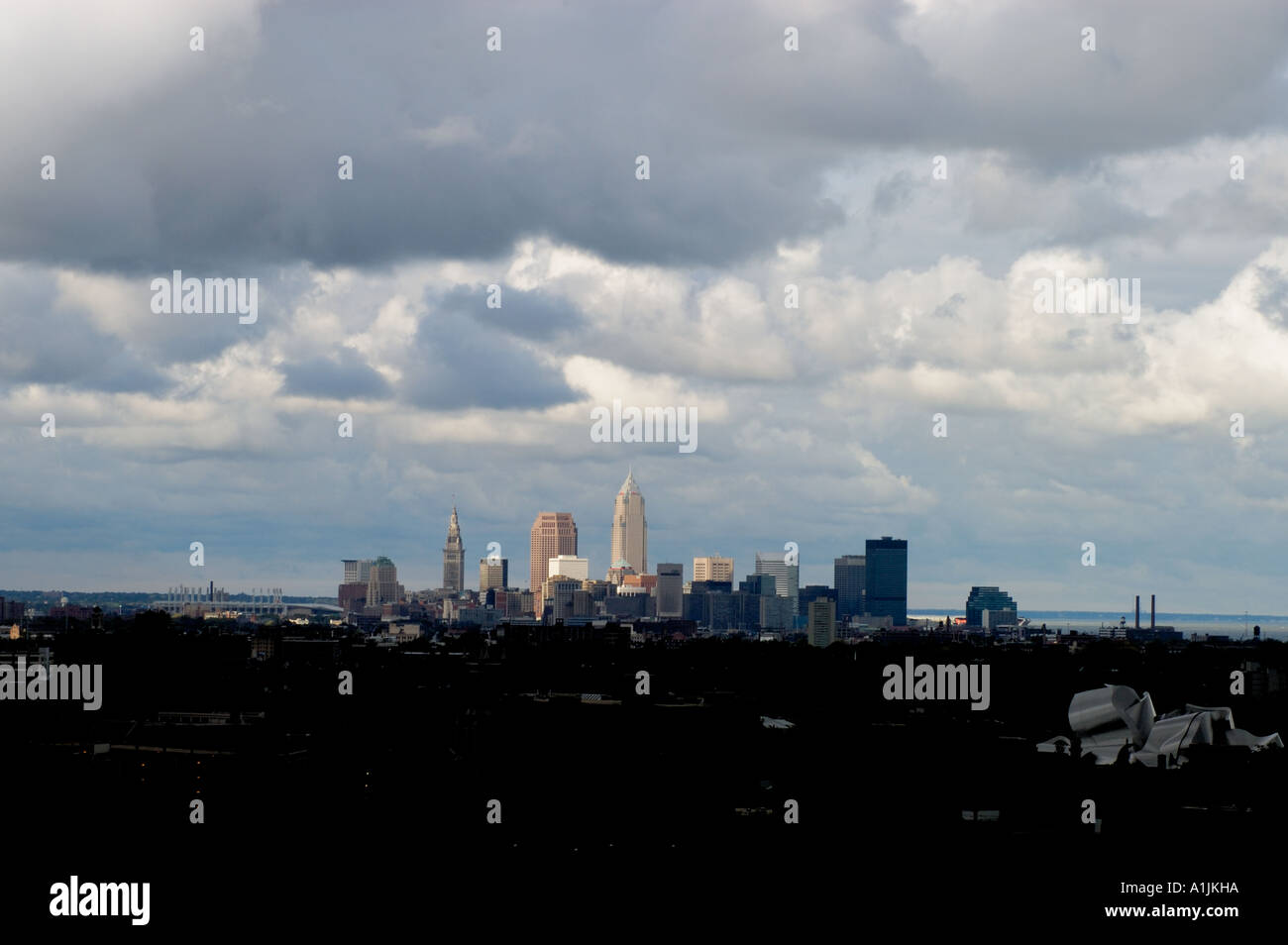 Cleveland Ohio USA downtown skyline on a cloudy day Stock Photo - Alamy