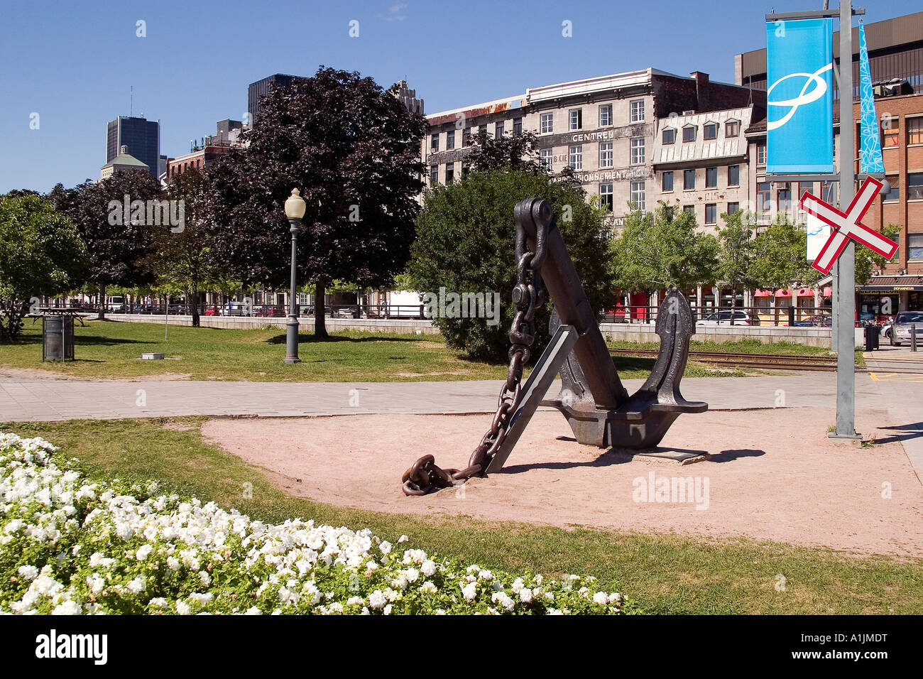 Old montreal arts and crafts hi-res stock photography and images - Alamy