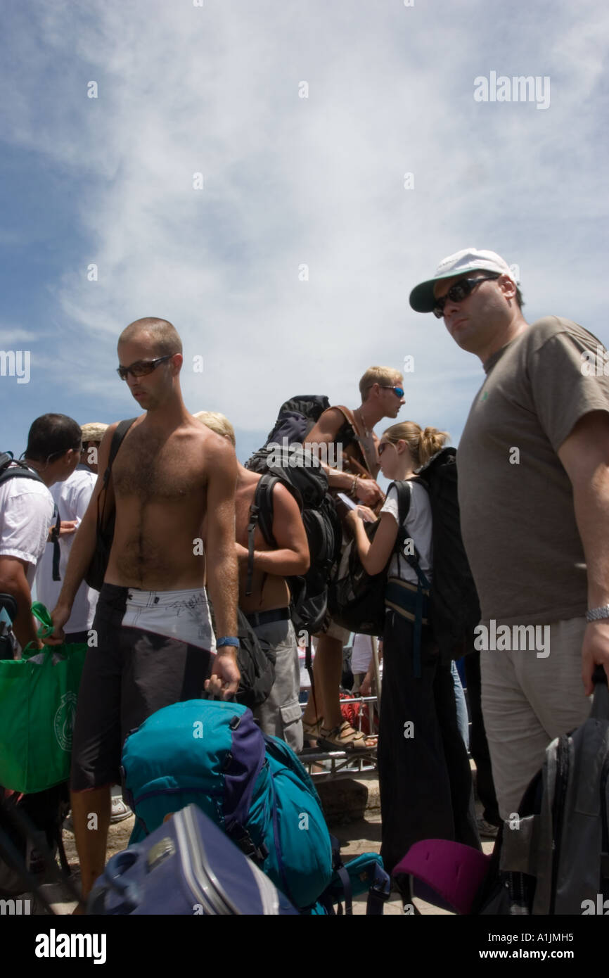 Budget backpackers backpack hi-res stock photography and images - Alamy