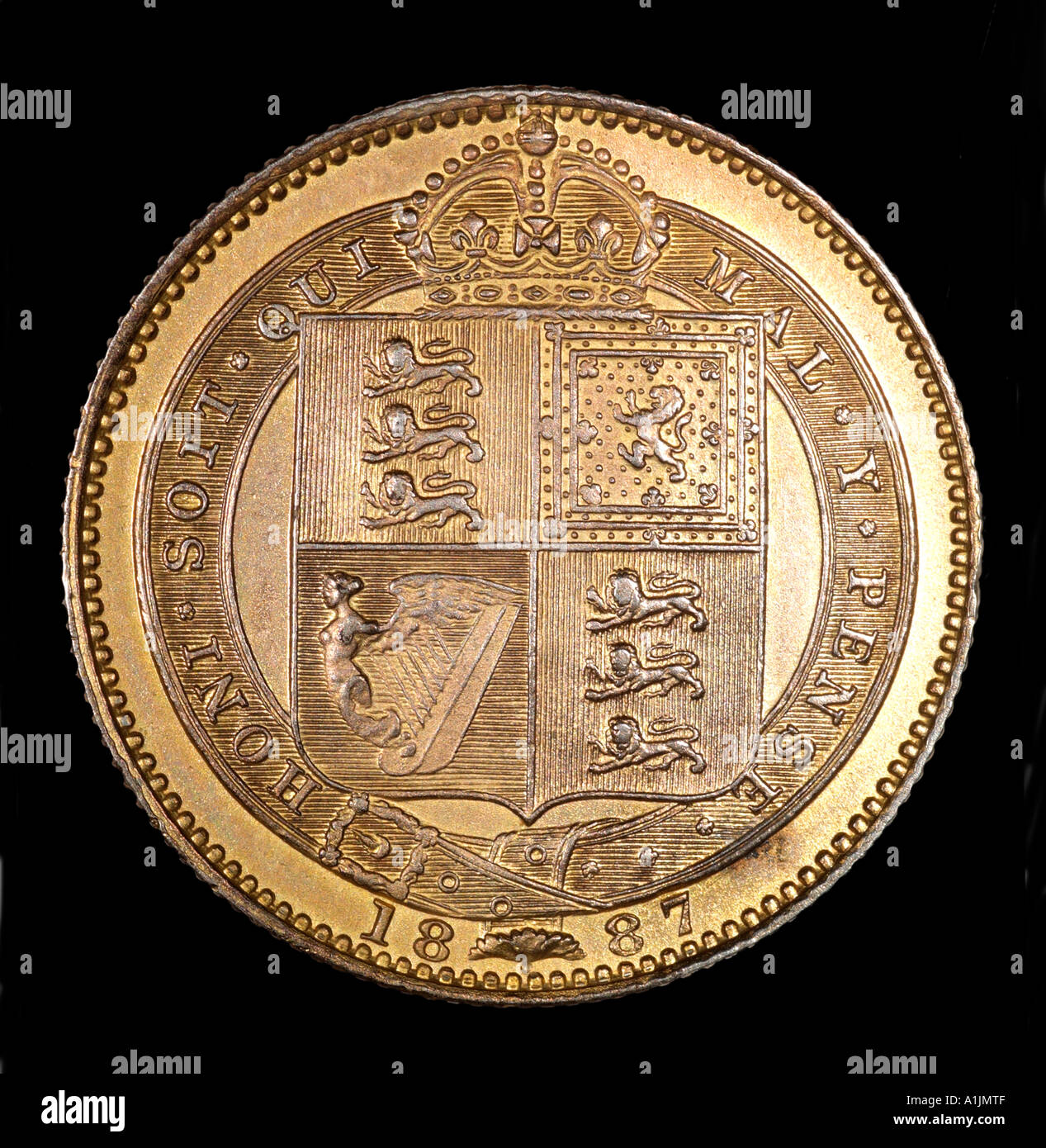 Queen victoria coat of arms hi-res stock photography and images - Alamy