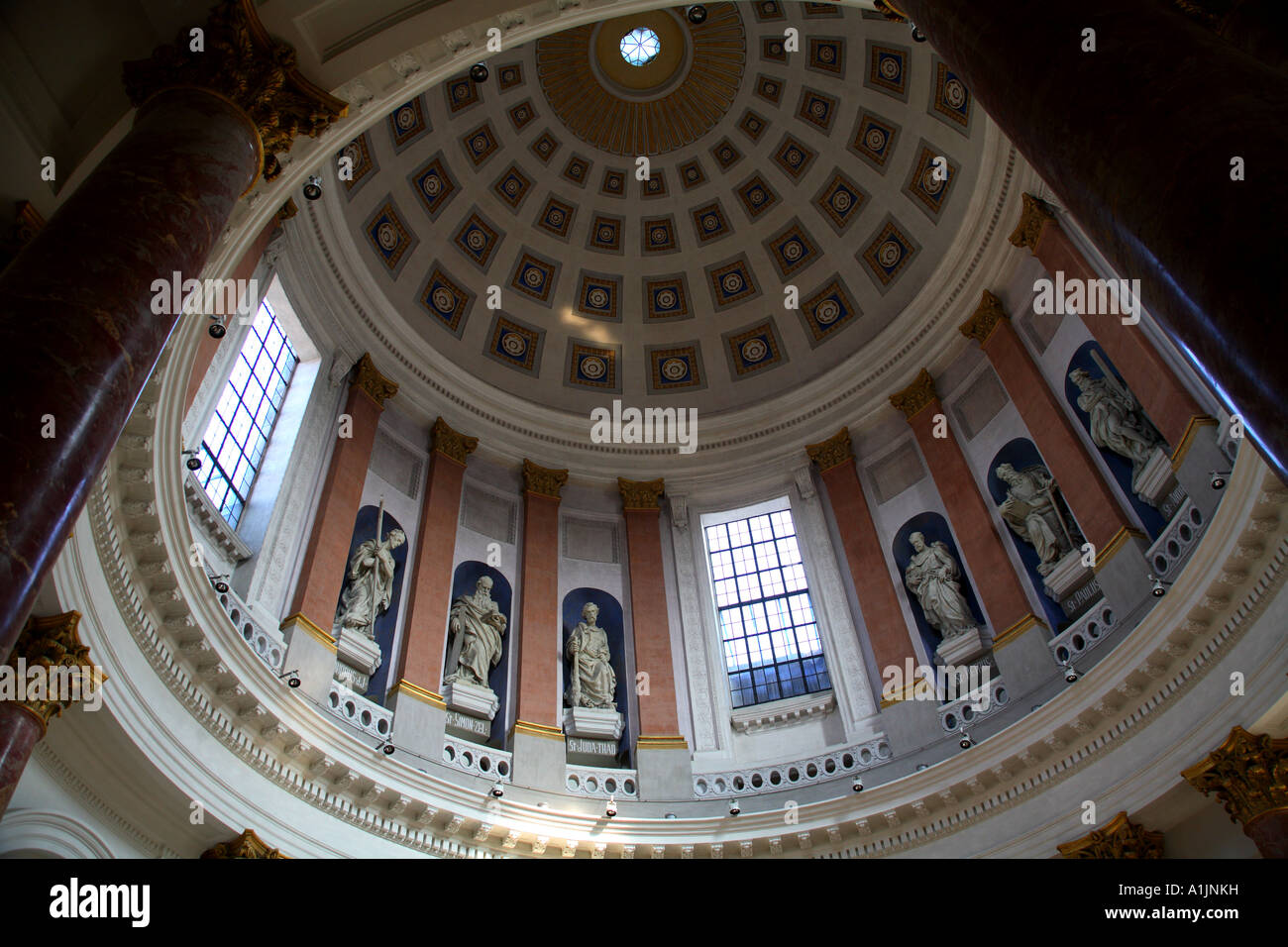 Interior gothic hall hi-res stock photography and images - Alamy