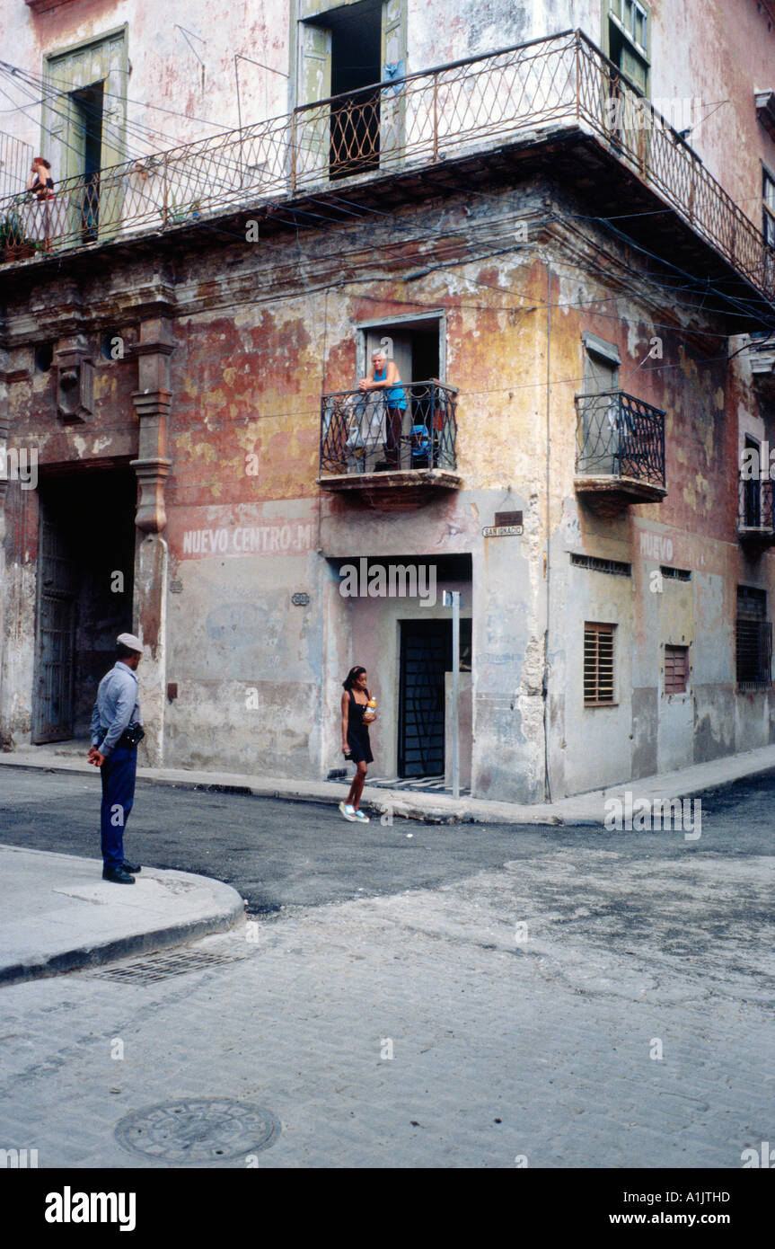Cuban policeman hi-res stock photography and images - Alamy