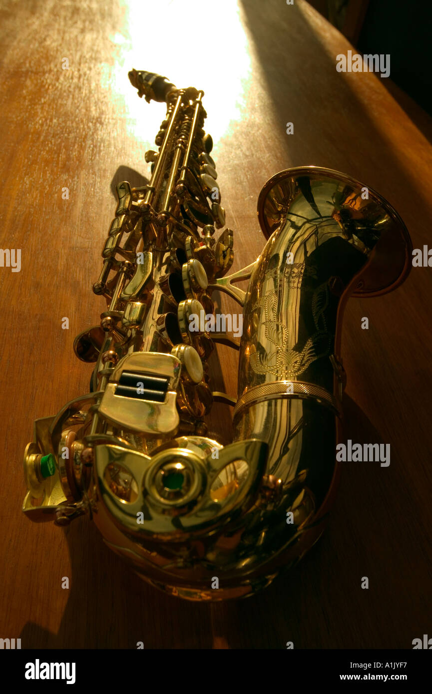 Soprano saxaphone hi-res stock photography and images - Alamy