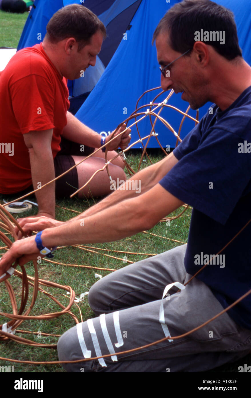 artist making willow sculptures Stock Photo - Alamy