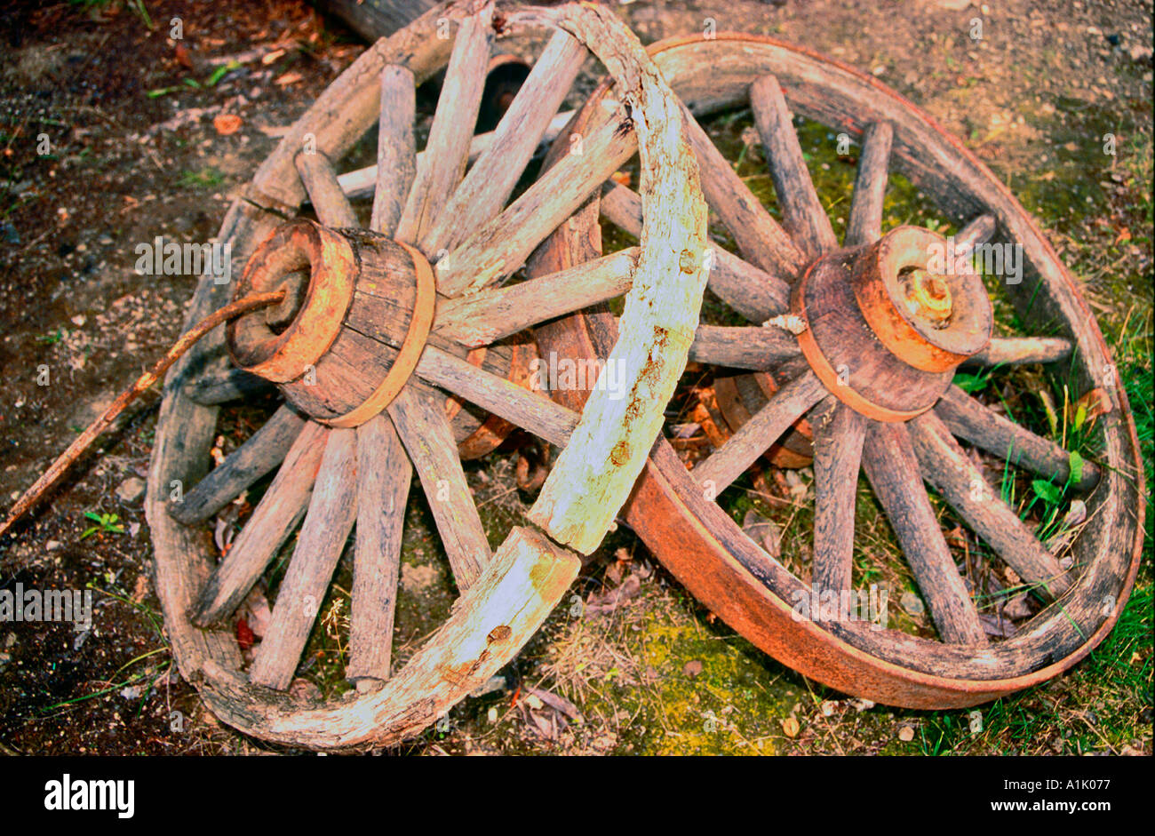 Wood spoke wheels hi-res stock photography and images - Alamy