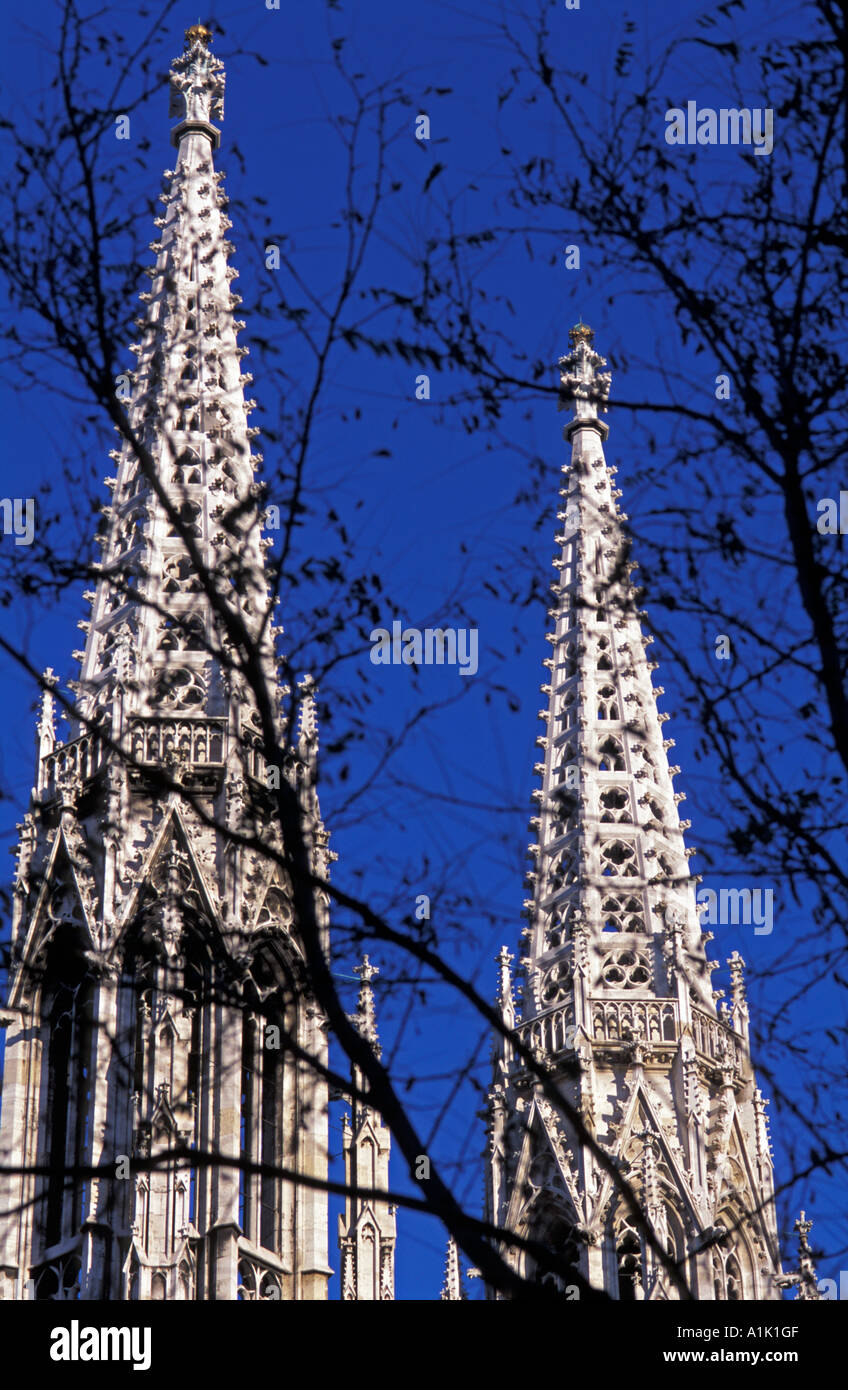 Palace towers vienna hi-res stock photography and images - Alamy