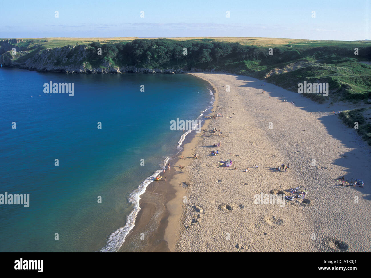 Barafundle bay pembrokeshire west wales hi-res stock photography and ...