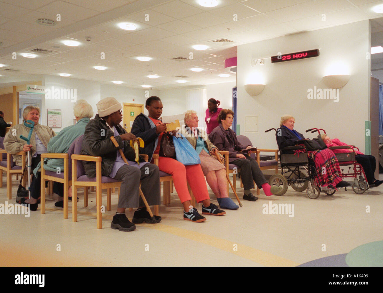 Waiting Room Hospital Stock Photos & Waiting Room Hospital Stock Images ...