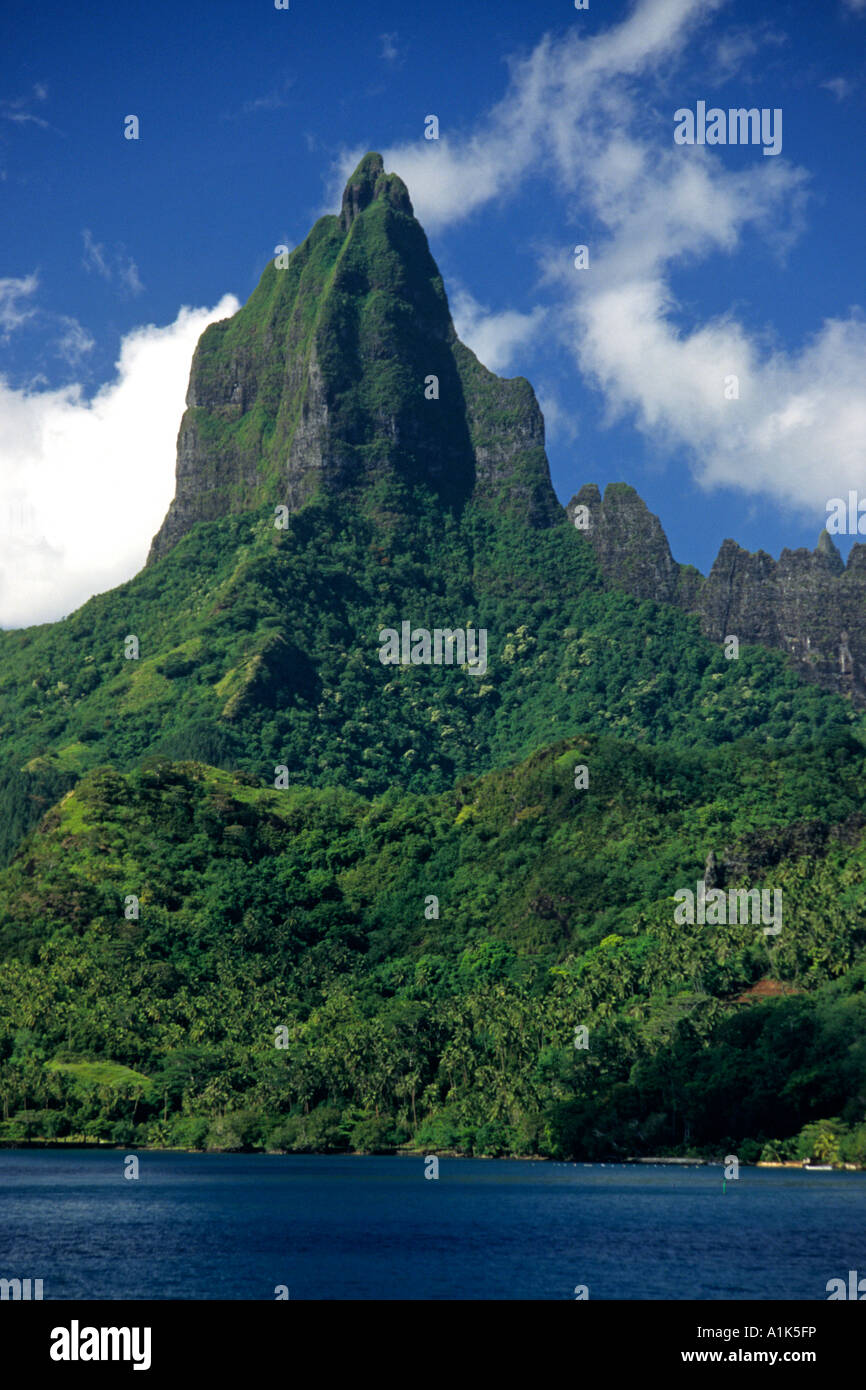 Mount mouaroa hi-res stock photography and images - Alamy