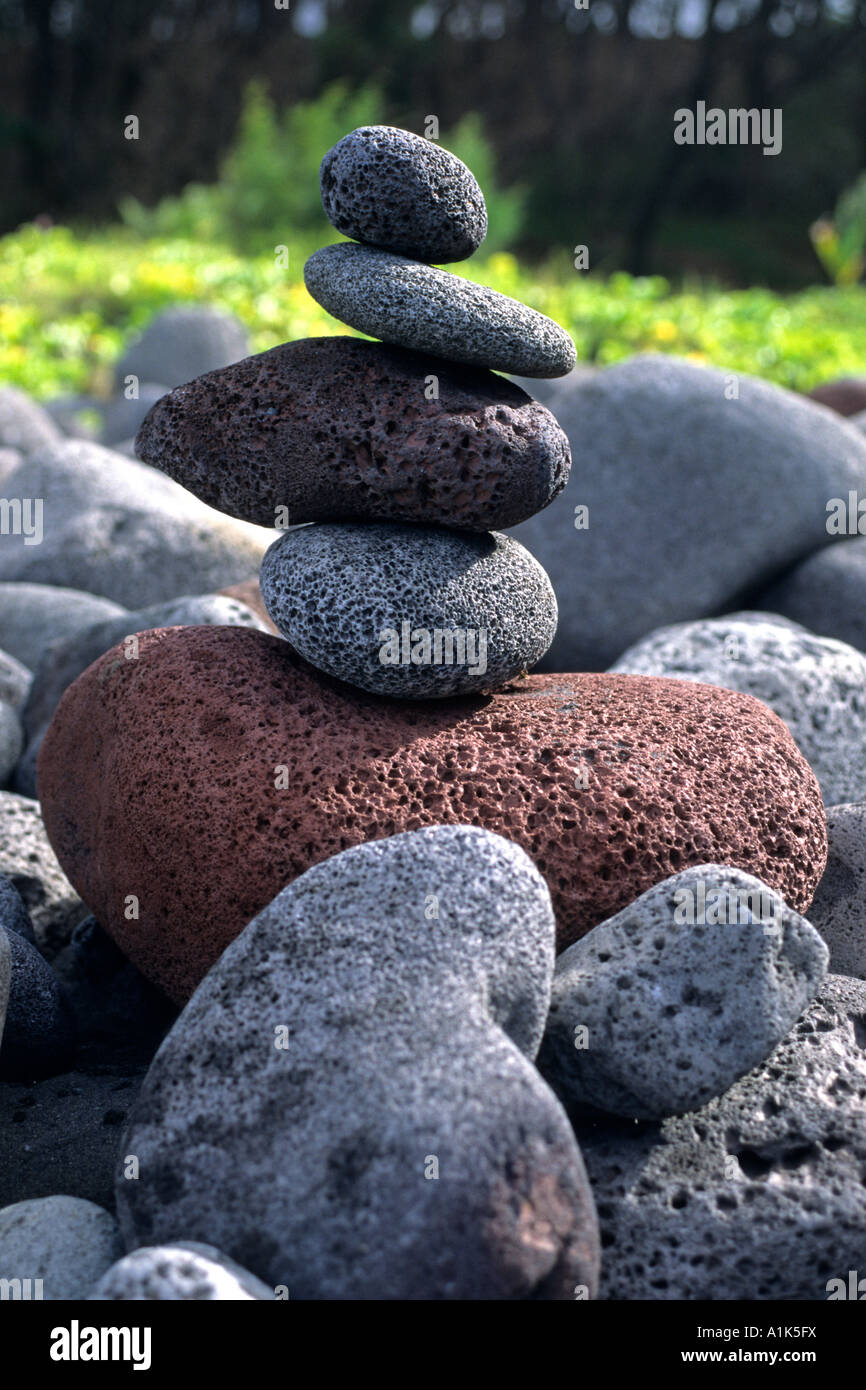 Big rocks trail hi-res stock photography and images - Alamy