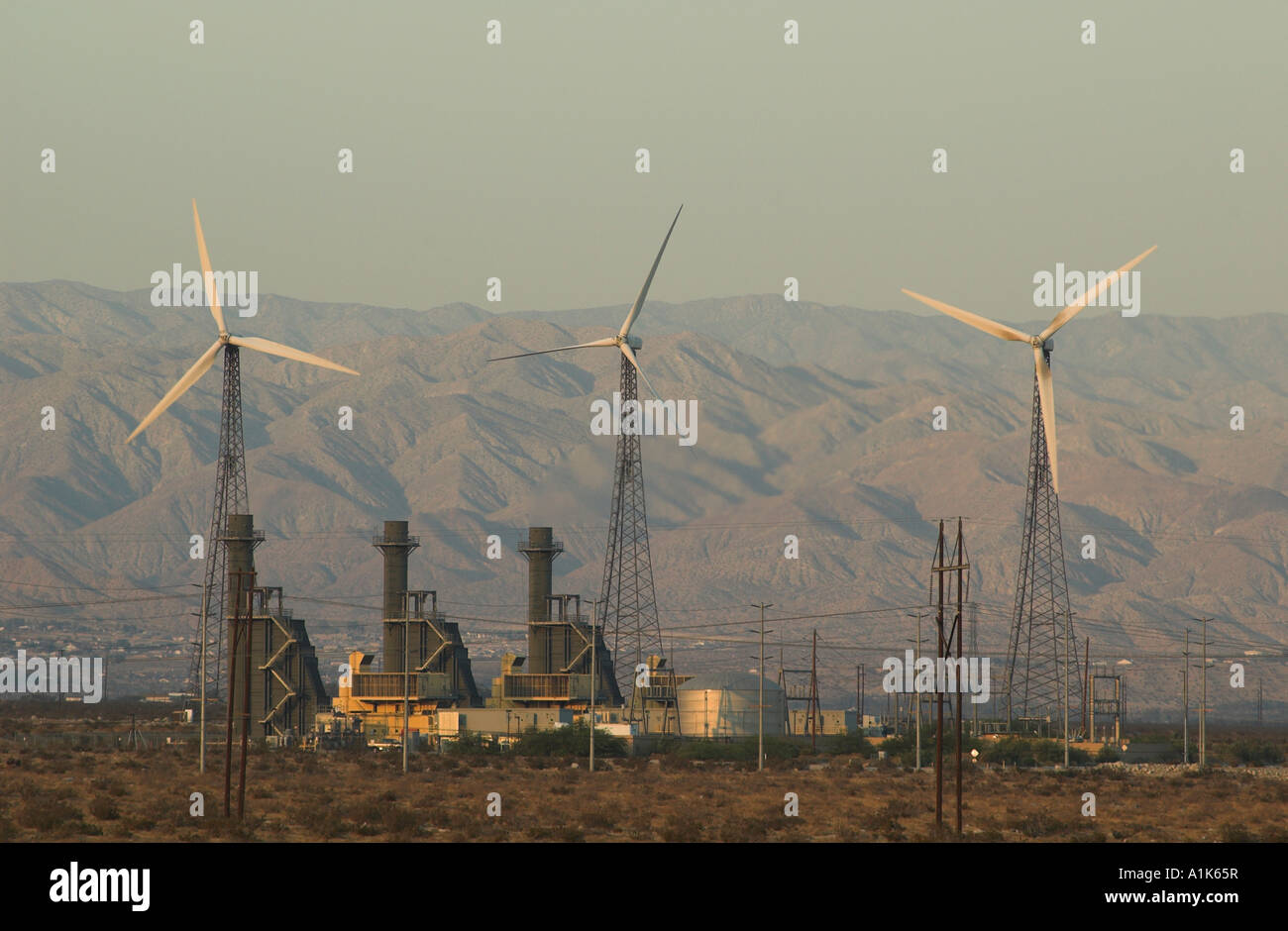 A Windmill power station at Palm Springs, California Stock Photo - Alamy