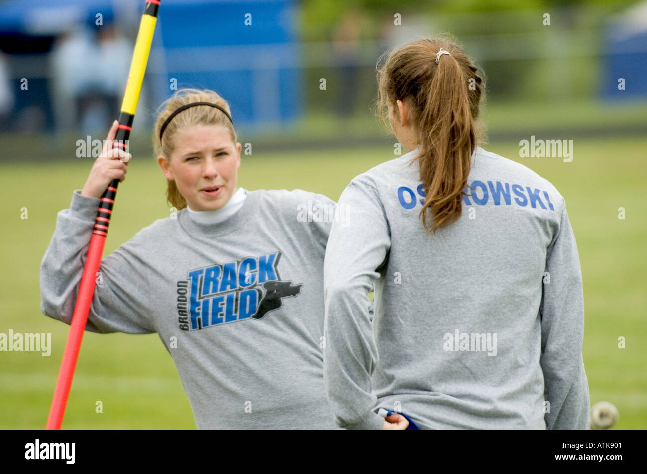 Female athlete in pole vault hi-res stock photography and images - Alamy