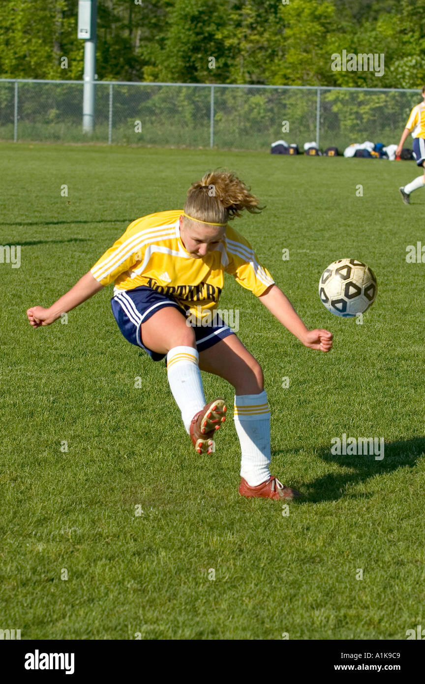 Football female team hi-res stock photography and images - Alamy